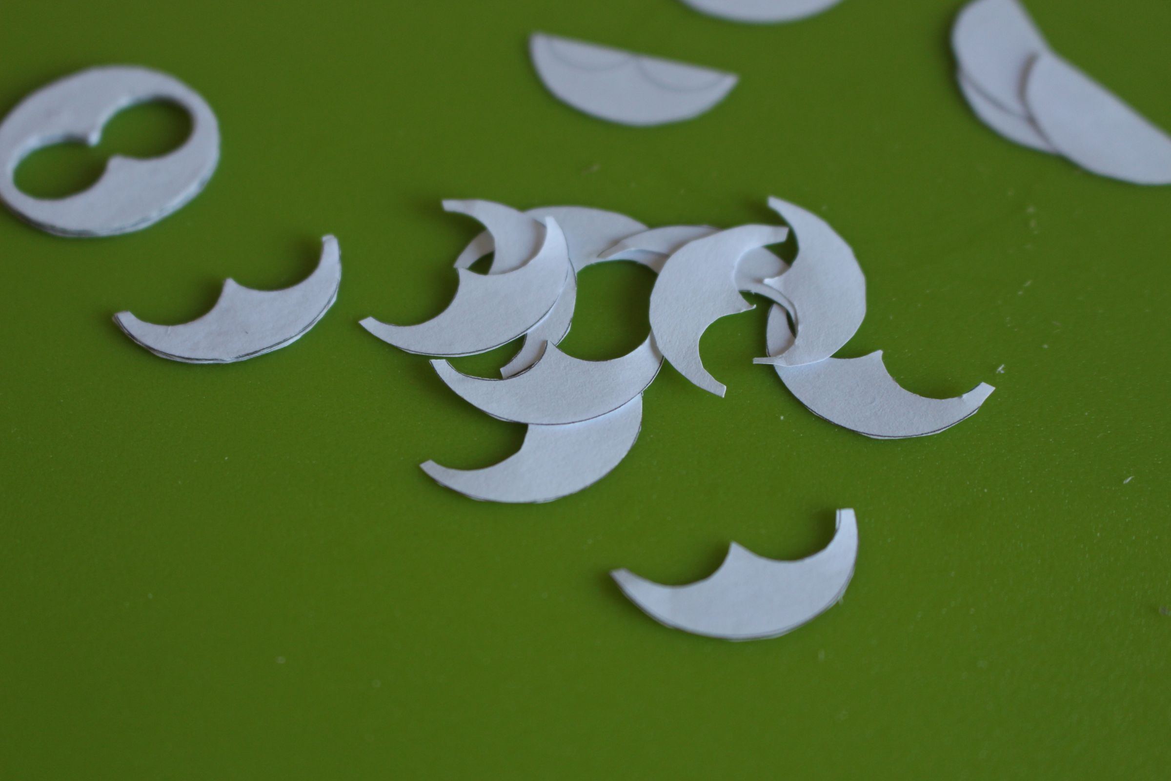 Paper Timeturner Necklace : 35 Steps (with Pictures) - Instructables