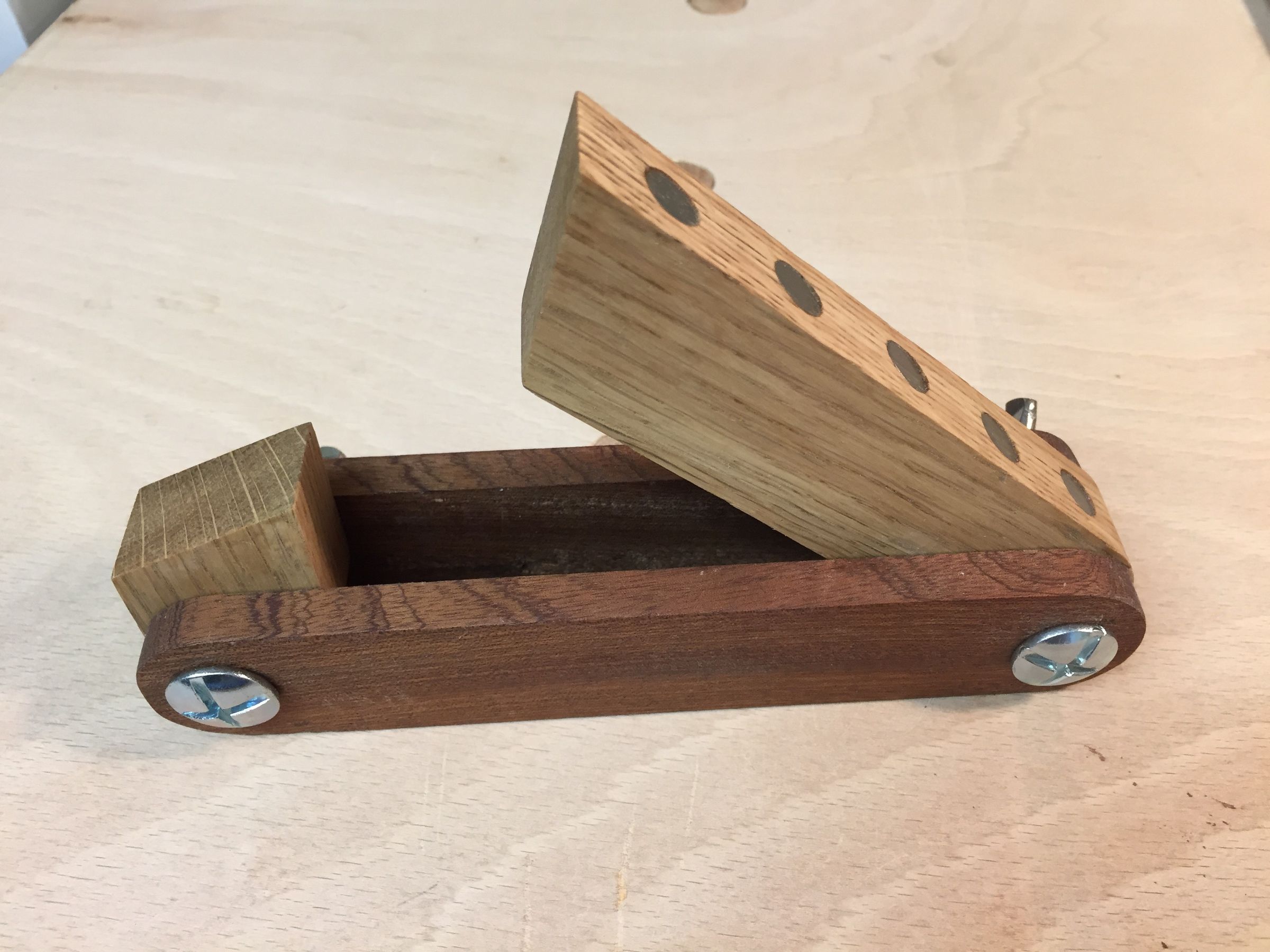 Multi-Angle Magnetic Hand Saw Guide : 9 Steps (with Pictures ...