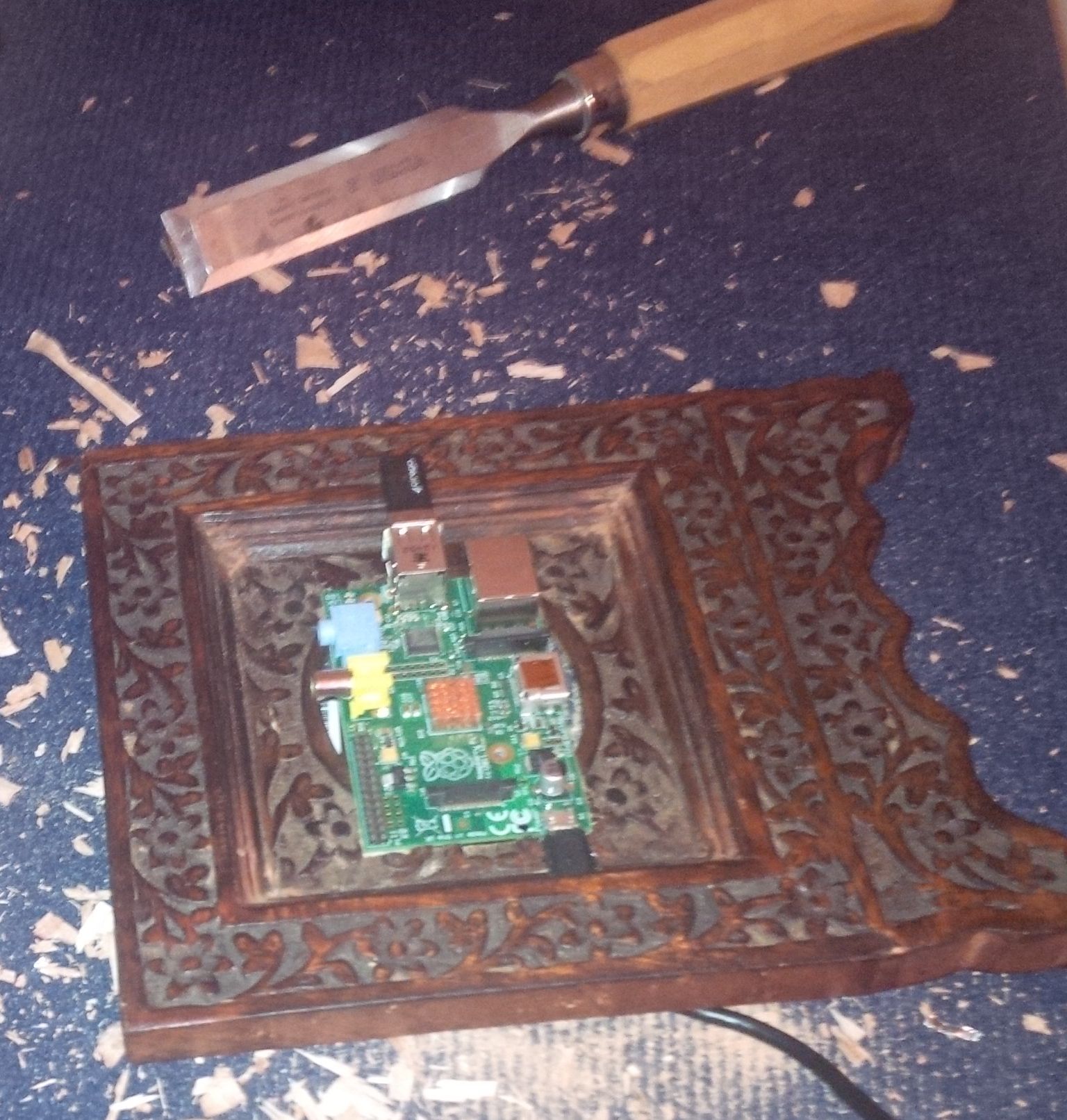 Wooden Raspberry Pi Picture Frame : 4 Steps - Instructables