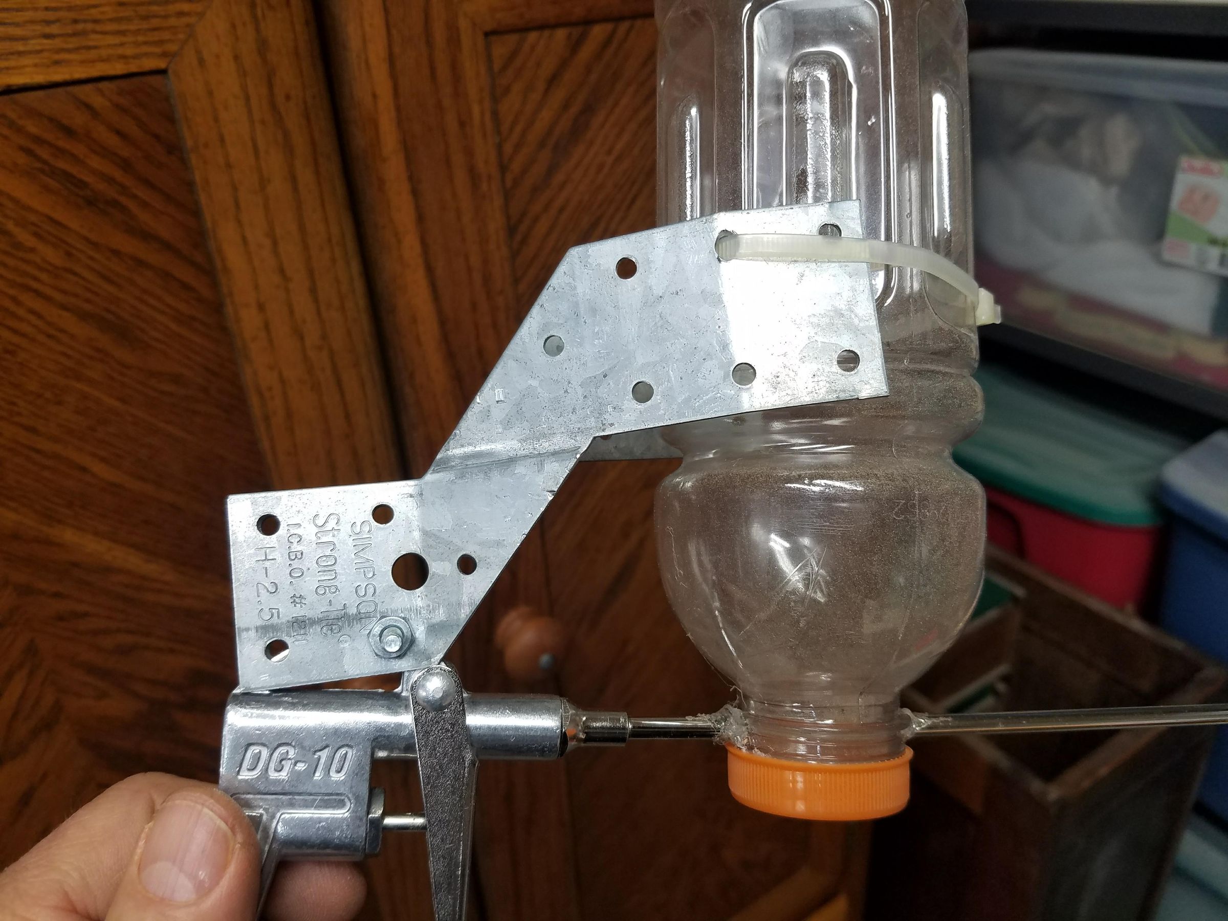 DIY $5.00 Sandblaster : 13 Steps (with Pictures) - Instructables