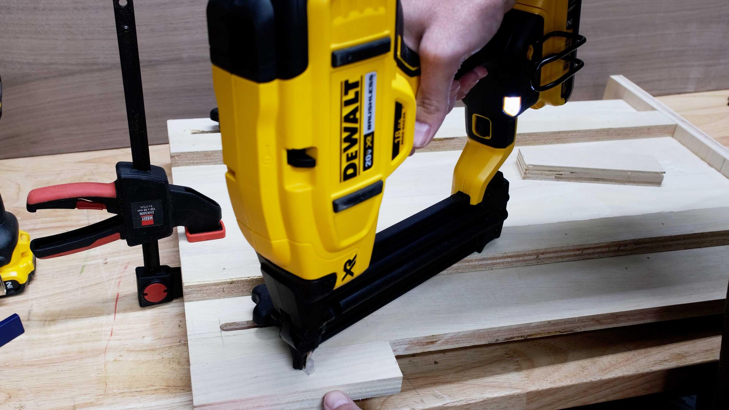 How to Make a Stopped Dado Jig for Any Router : 9 Steps (with Pictures ...