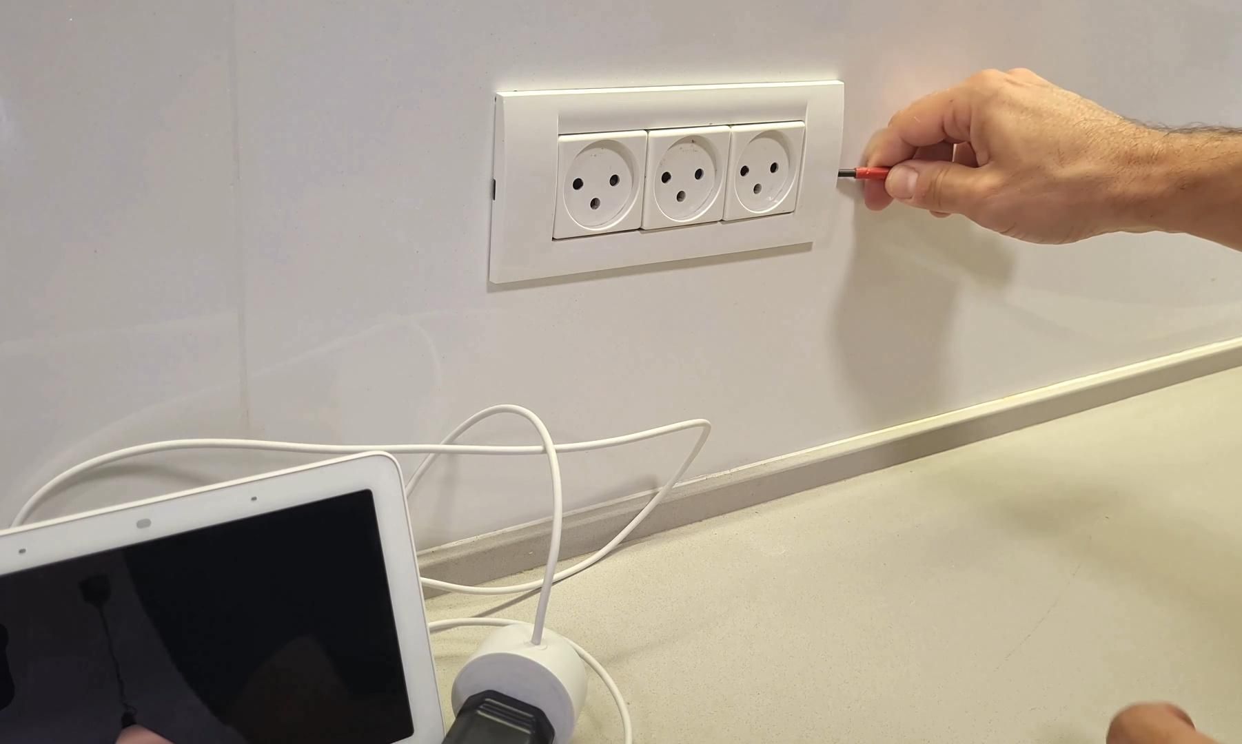 Small Wooden Floating Shelf HACK - NO Drilling NO Glue | Google Nest ...