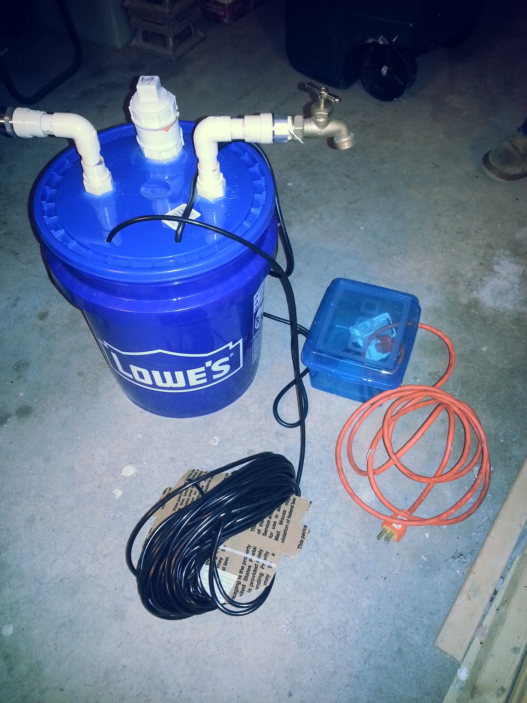 Awesomely Automatic Garden Watering Buddy - Complete With Reservoir for ...