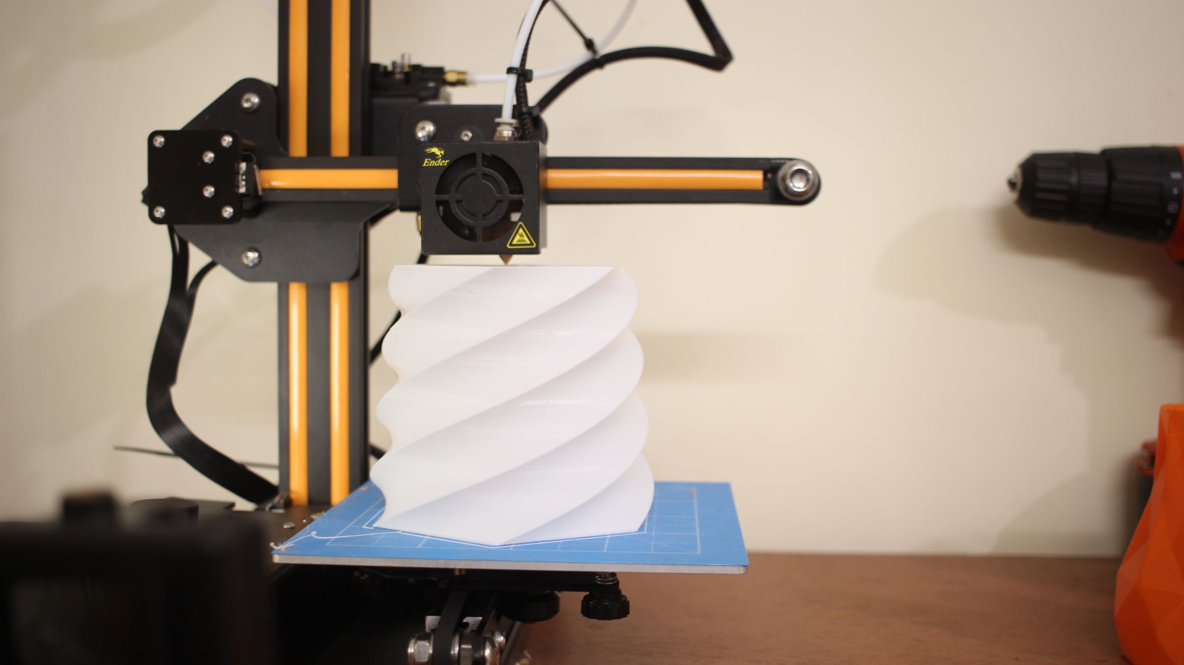 DIY 3D Printed Desk Lamp : 9 Steps (with Pictures) - Instructables