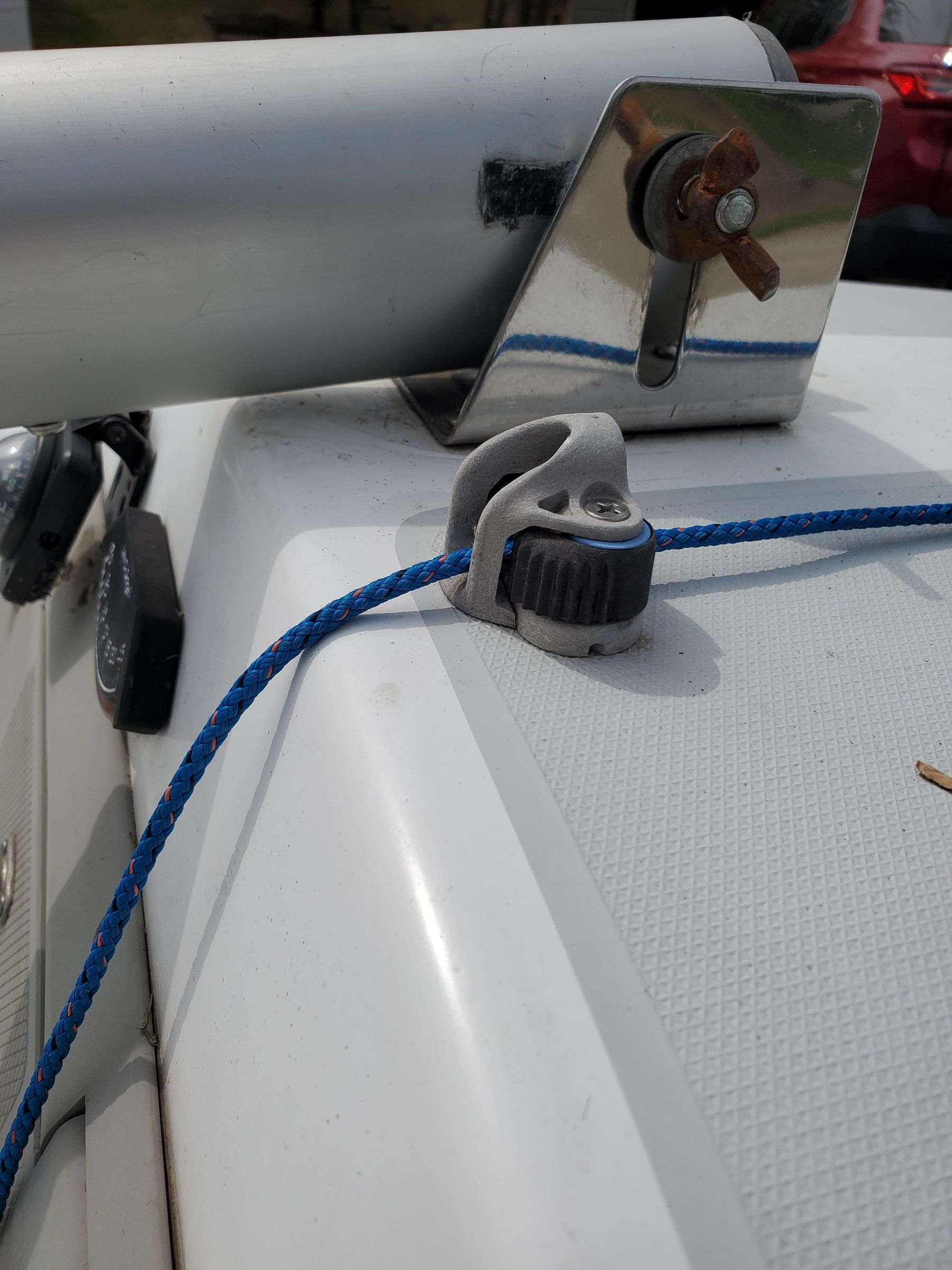 How to Rig a Catalina Capri 16.5 Sailboat : 11 Steps - Instructables