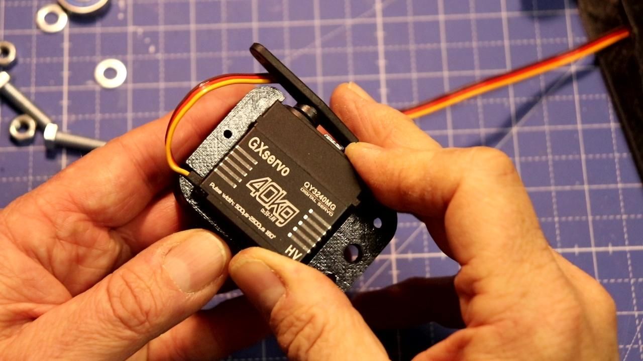 Servo Shoulder Support (Partial Exoskeleton) : 6 Steps (with Pictures ...