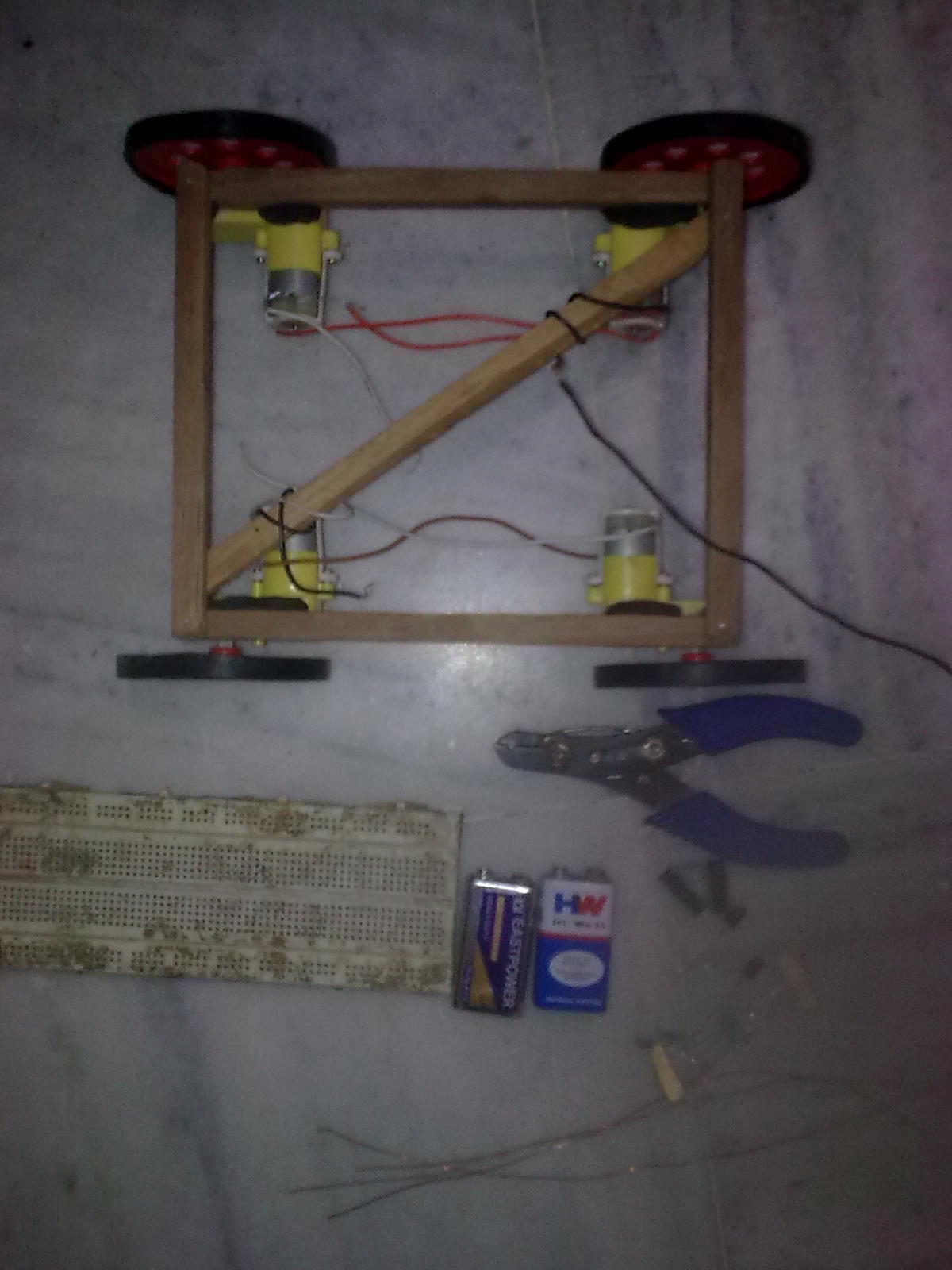 DIY LIGHT-FOLLOWER ROBOT : 3 Steps - Instructables