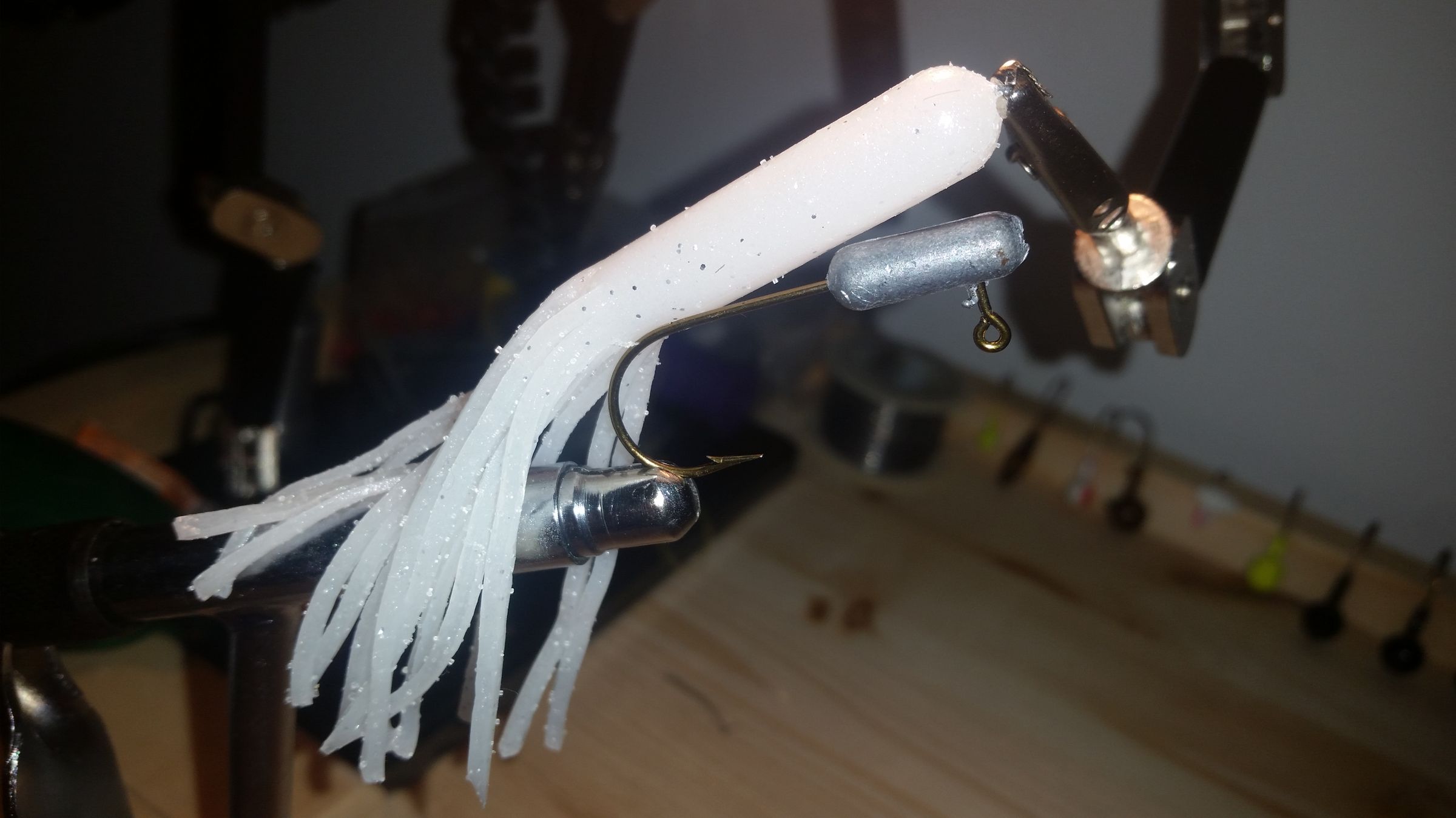 Rigging Soft Plastics With Jigs : 22 Steps (with Pictures) - Instructables