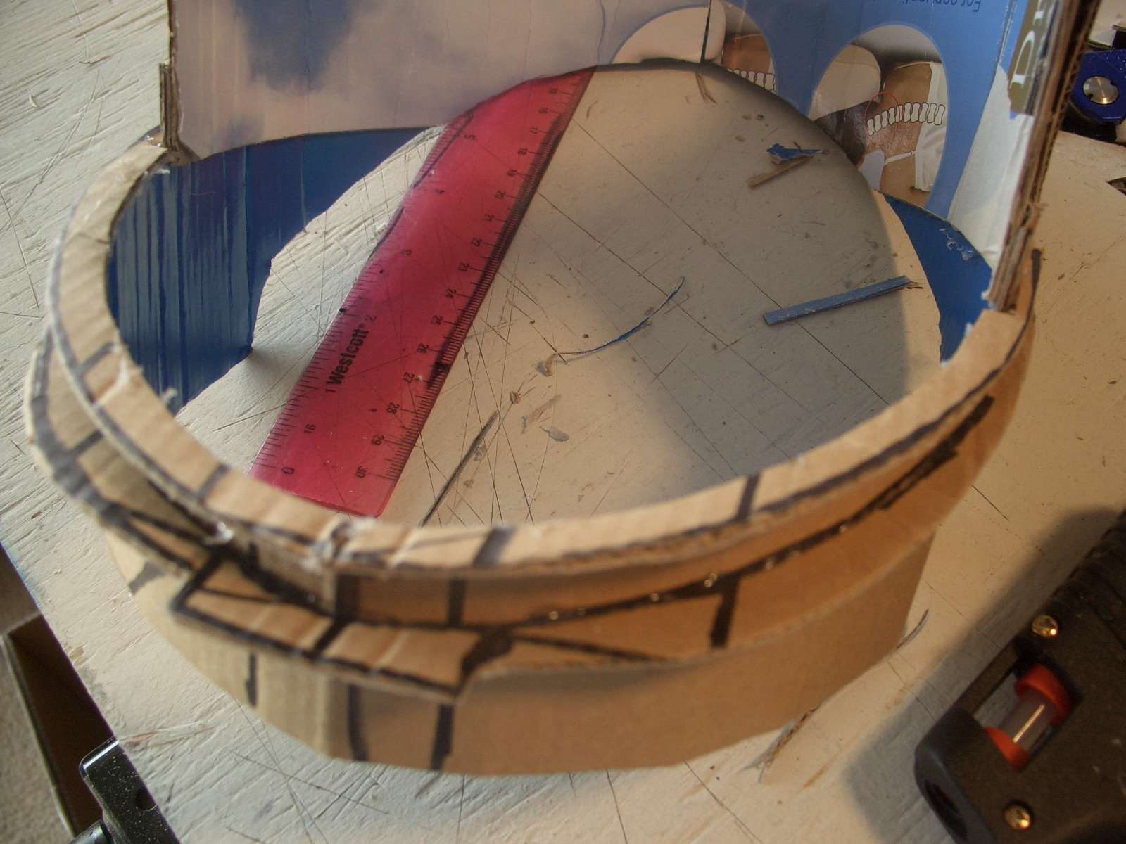 Cardboard/Fiberglass Halo 3 Inspired Master Chief Costume : 15 Steps ...