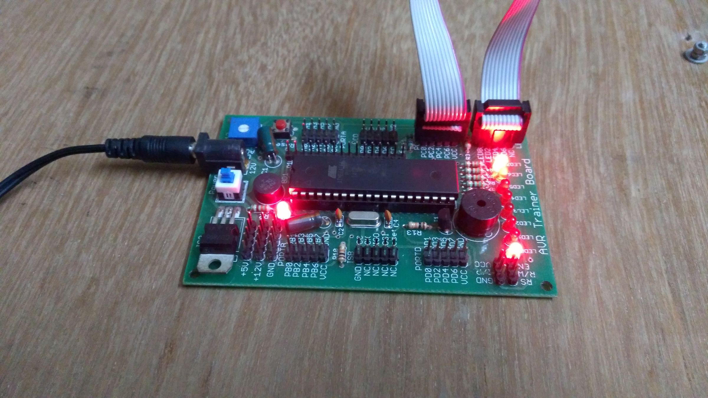 LED Pattern2 Using ATMEGA16 : 4 Steps - Instructables