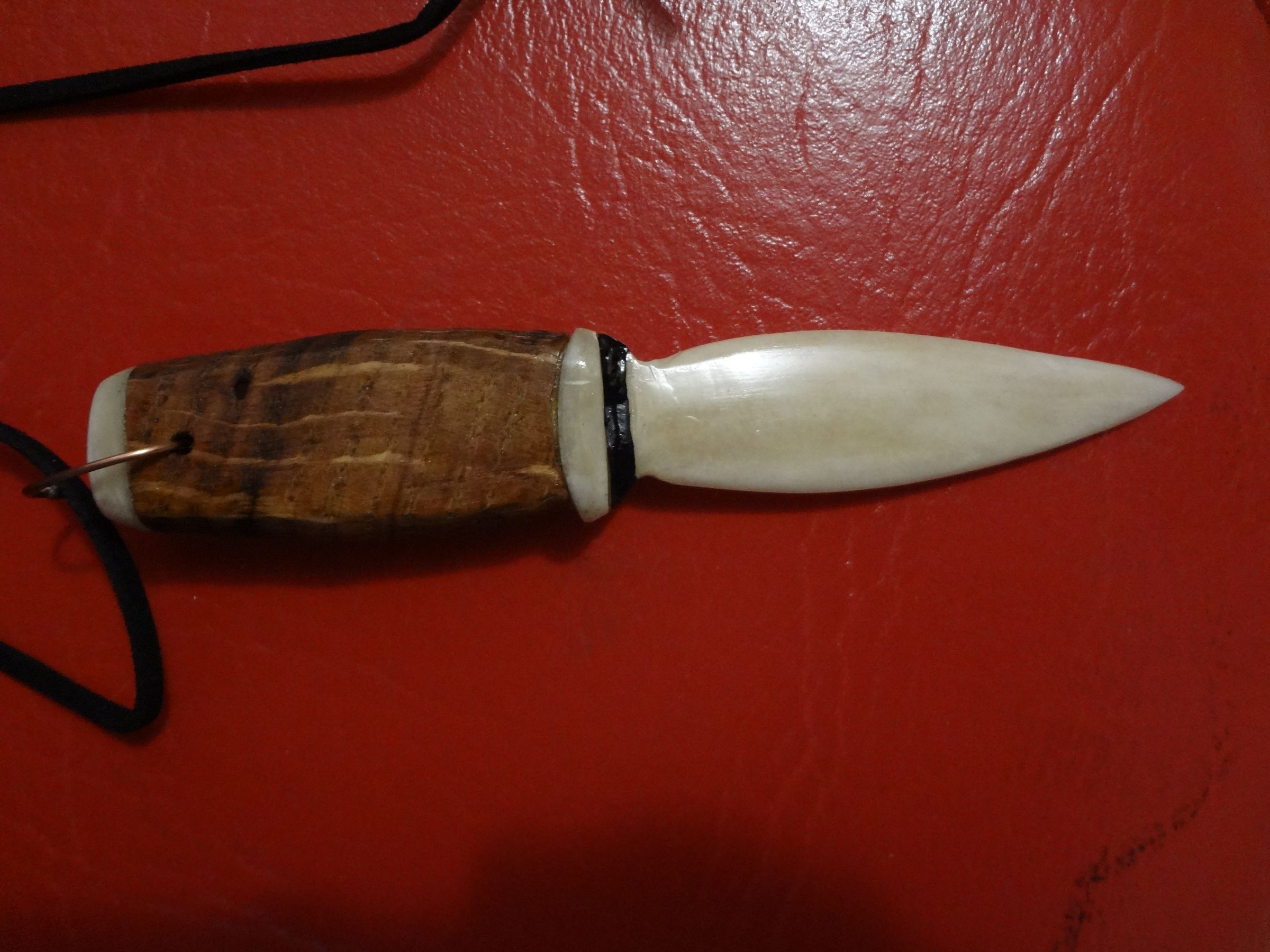 Handmade Bone Neckhanger Knife. : 5 Steps (with Pictures) - Instructables