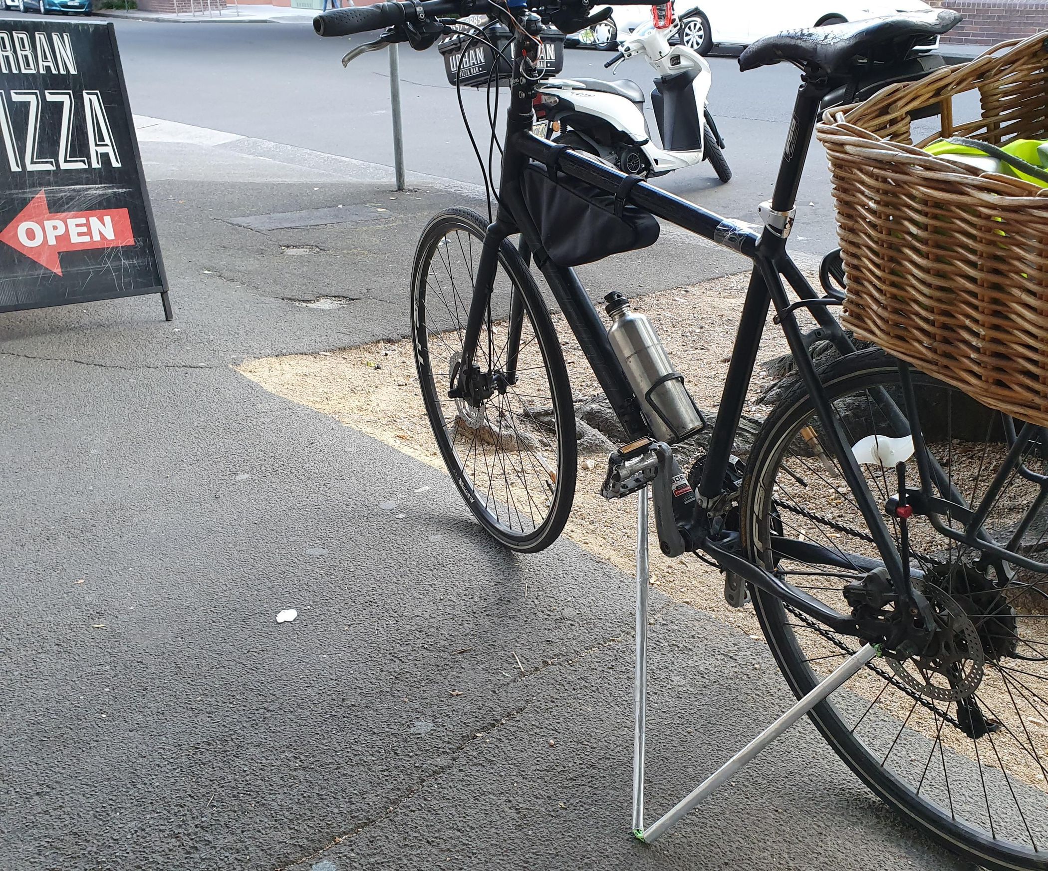 Beer Can Bike Stand : 4 Steps - Instructables