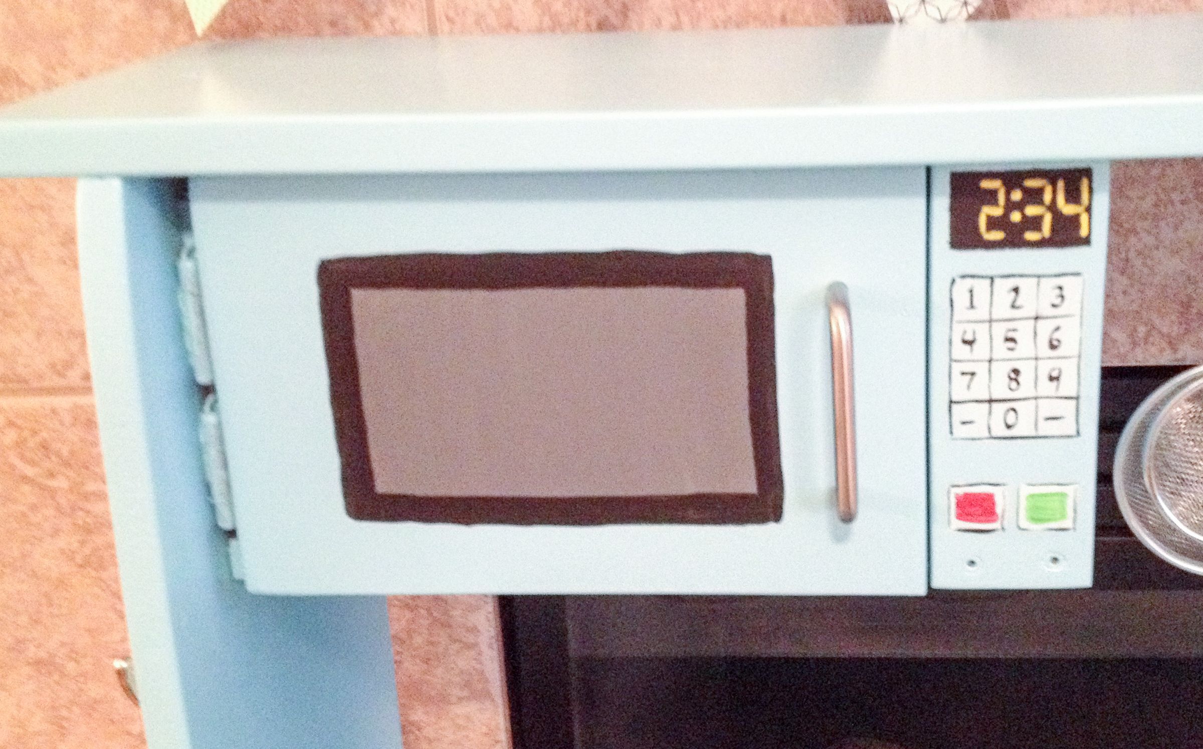 Kid Play Kitchen From an Old Computer Desk : 12 Steps (with Pictures ...