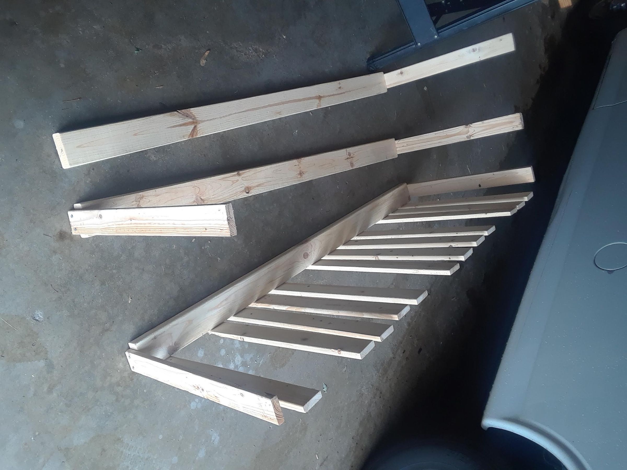 Tree House With Bench and Pulley System : 11 Steps - Instructables