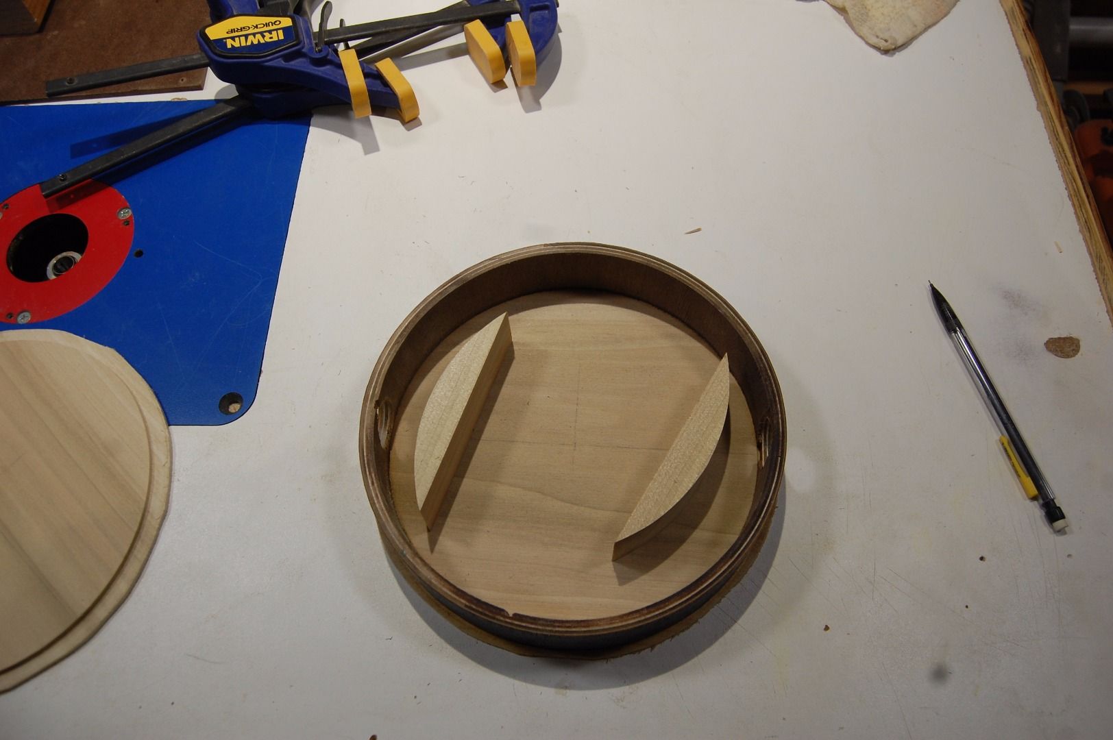 Diddley Bow : 17 Steps (with Pictures) - Instructables