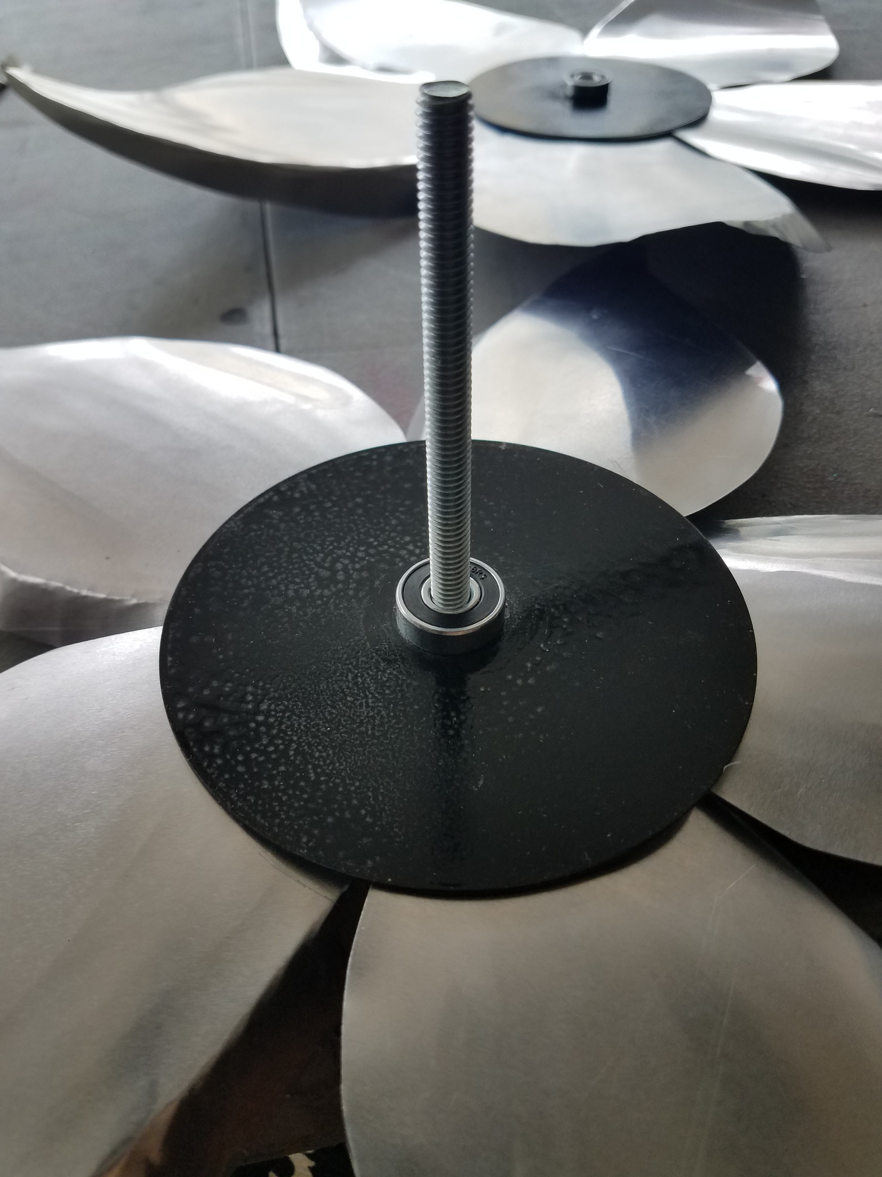 Flower Garden Spinner : 8 Steps (with Pictures) - Instructables