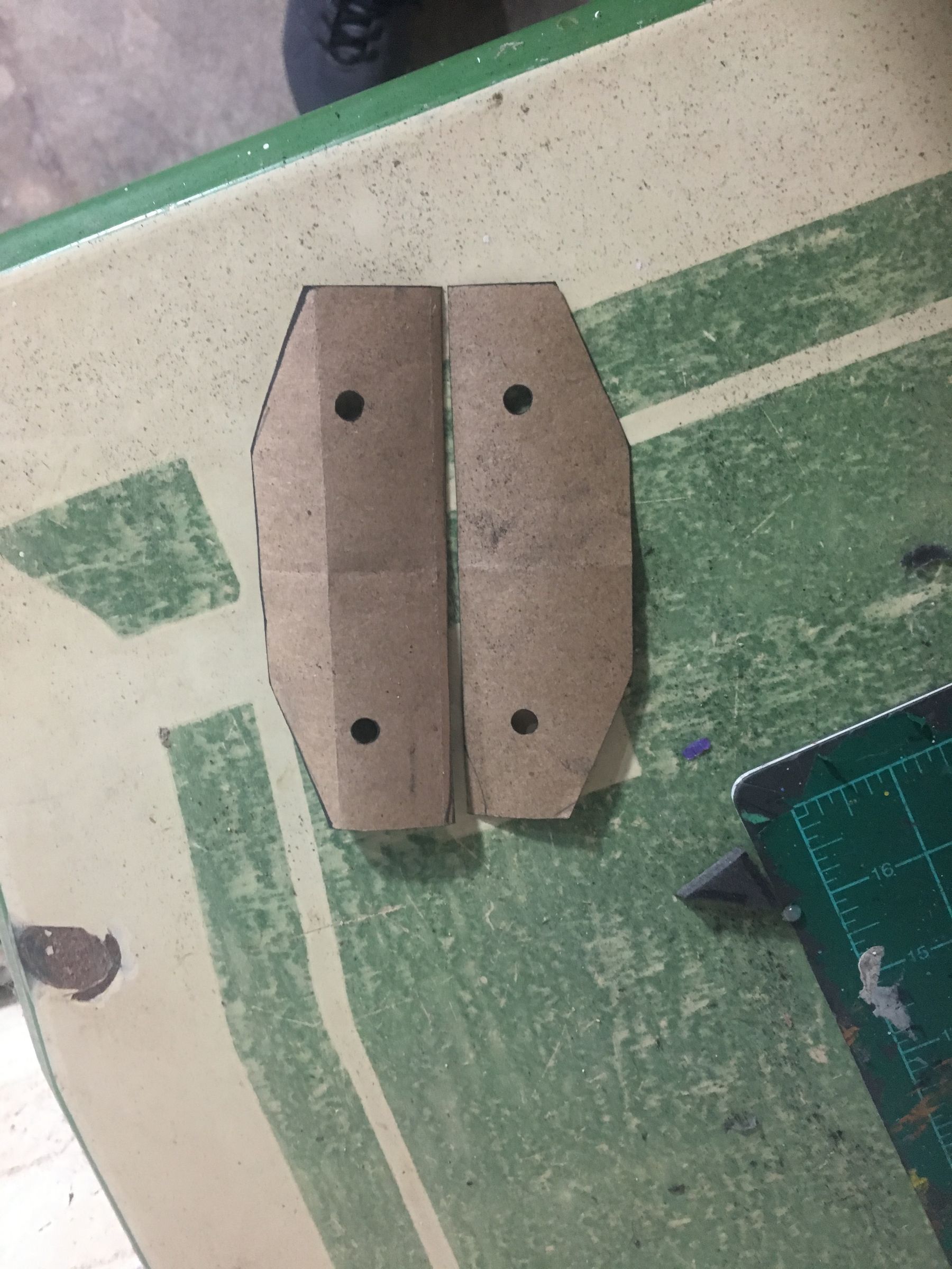 How to Make a Gears of War Costume : 15 Steps (with Pictures ...