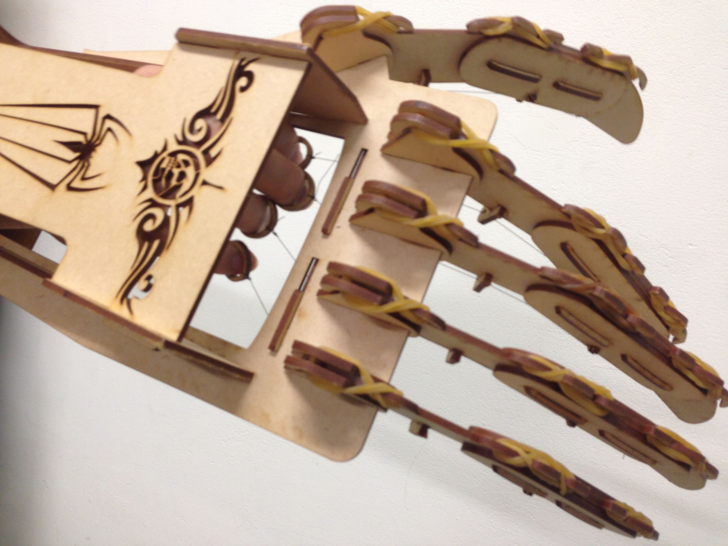 Laser-cut Mechanical Claw : 6 Steps (with Pictures) - Instructables