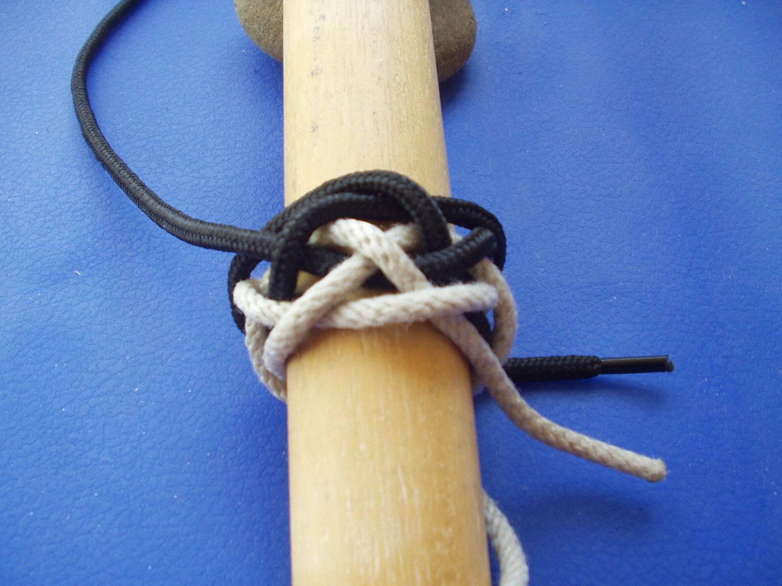 Interwoven Turks Head Knots : 14 Steps (with Pictures) - Instructables