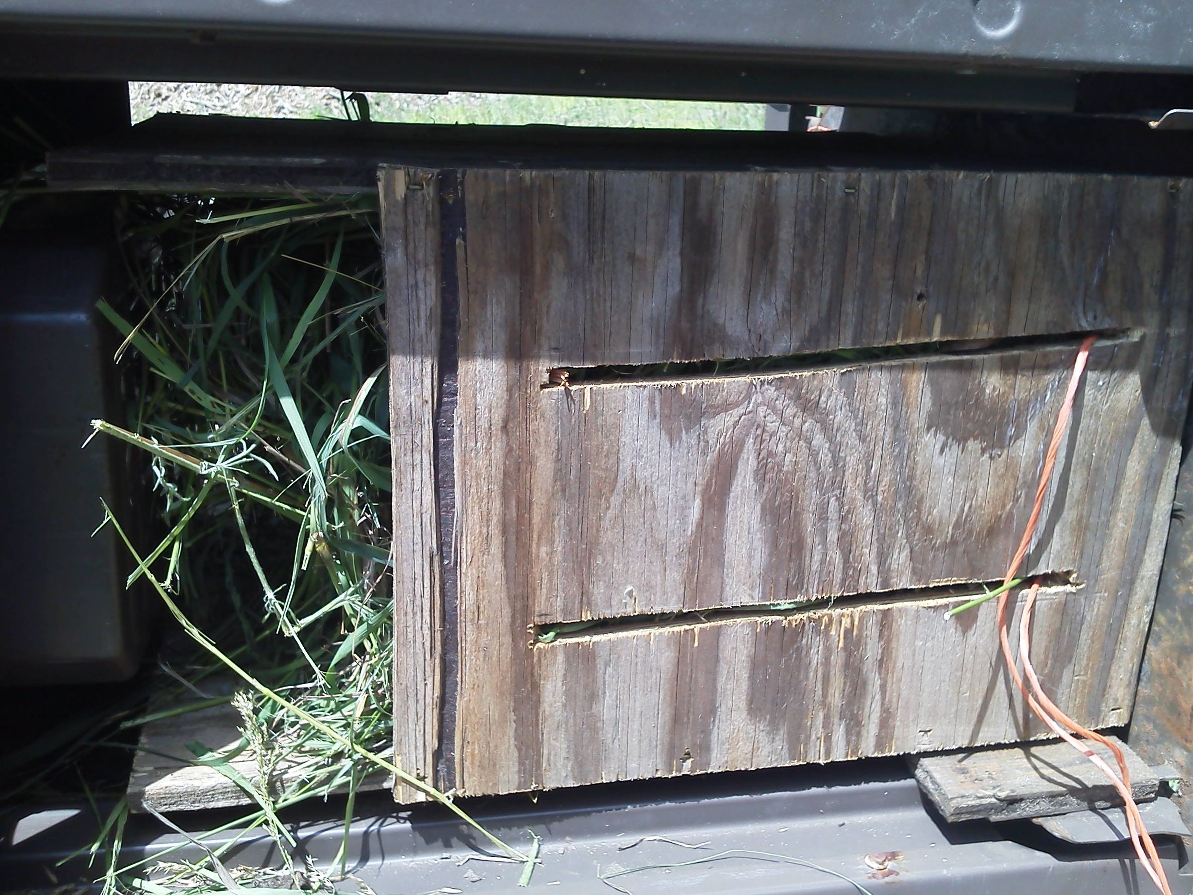 Mini Hay Baler Made From a Re-purposed Trash Compactor : 9 Steps (with ...