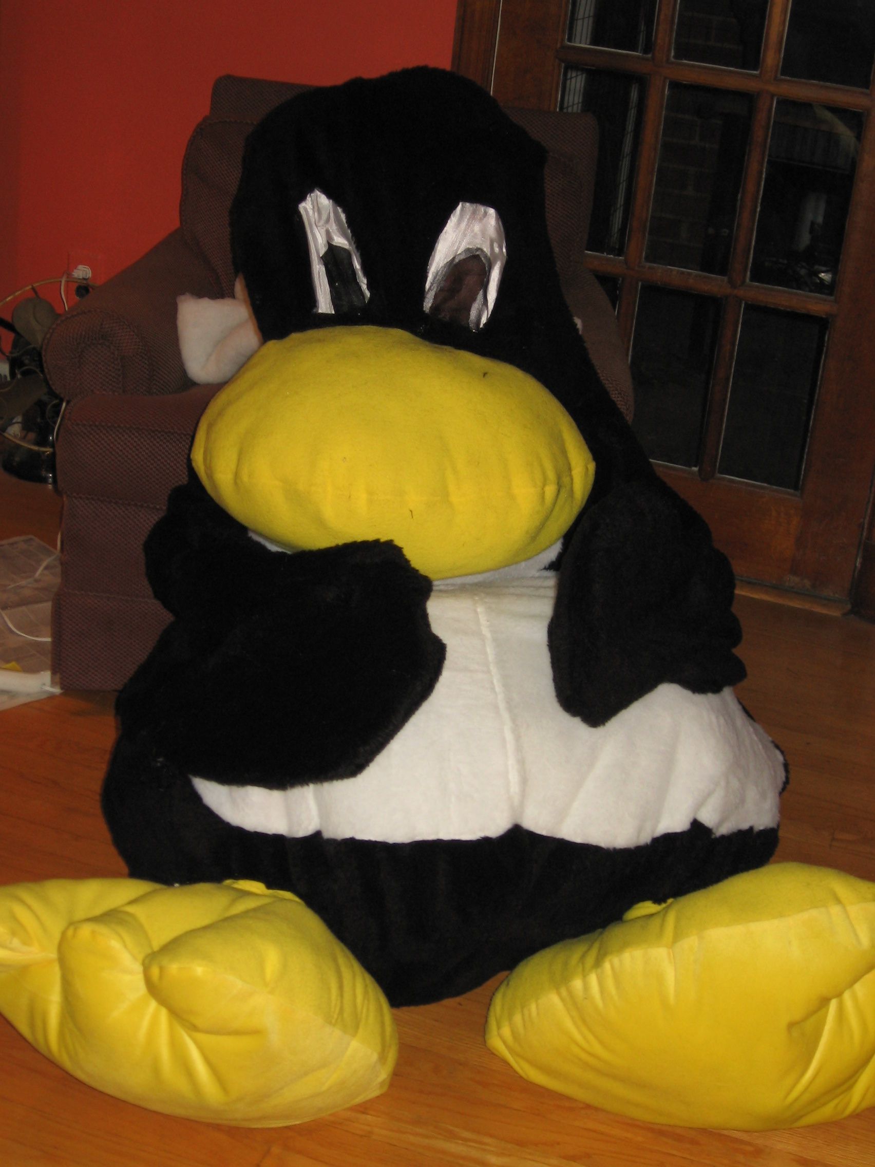 Tux the Linux Penguin Costume : 18 Steps (with Pictures) - Instructables