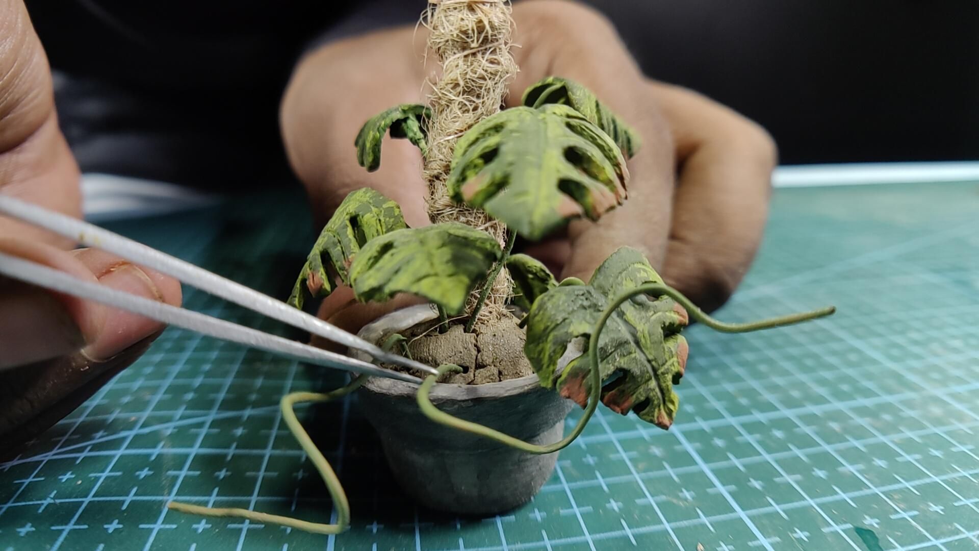 Mini Plant - Perfect for Your Miniature Balcony Garden Using Clay! : 4 ...