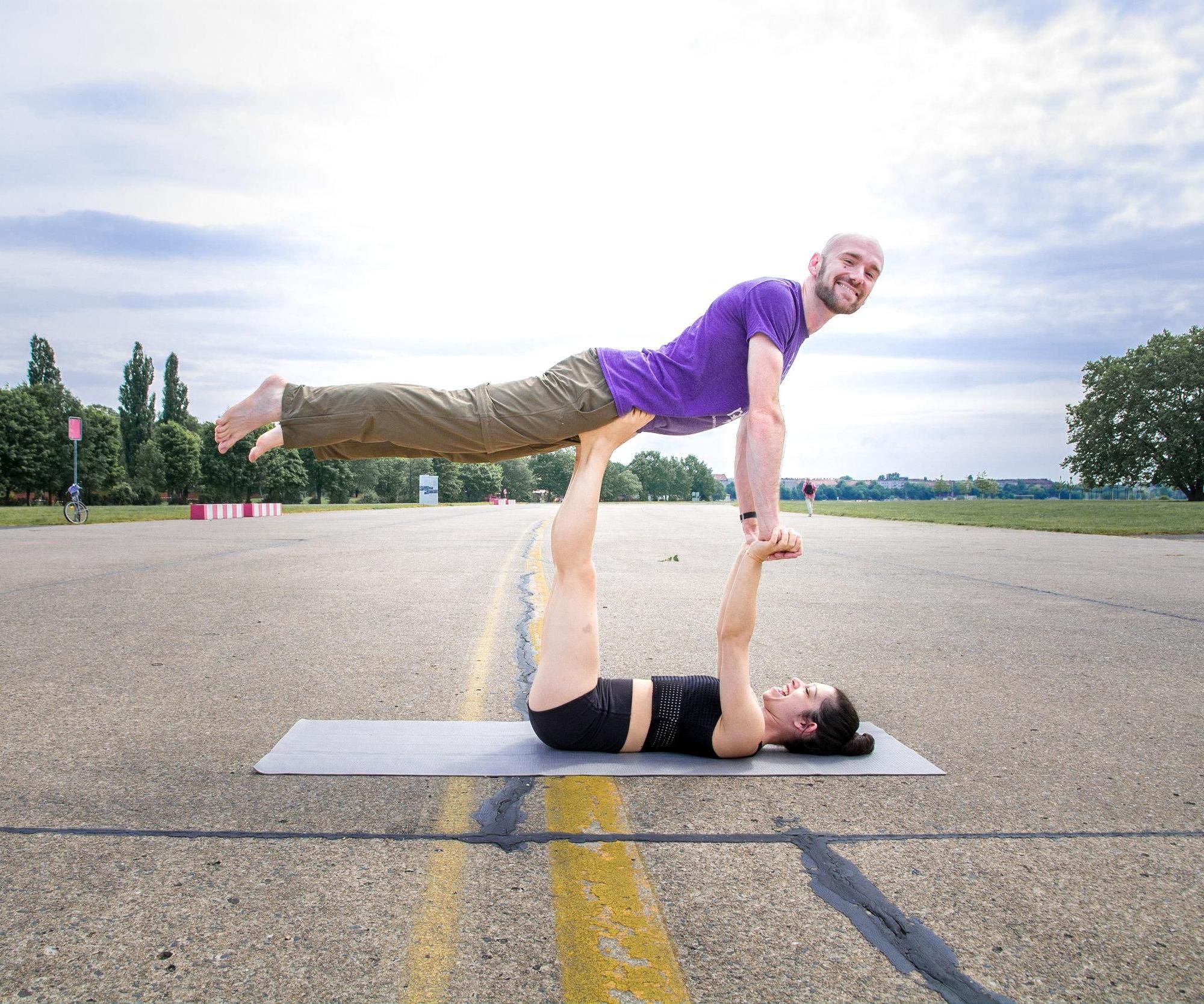 How to Do My First Acro Yoga Pose! : 4 Steps - Instructables