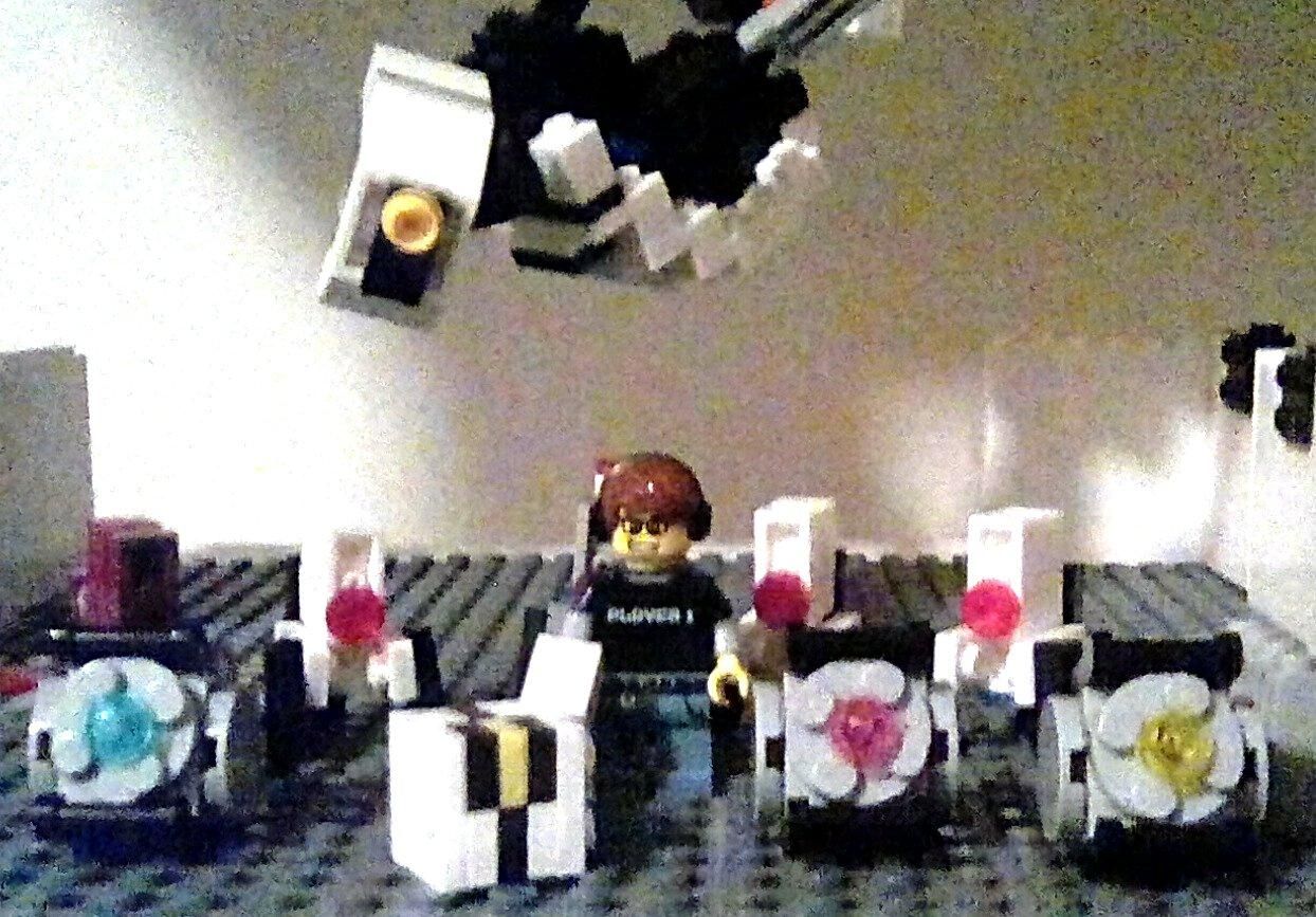 Lego GLaDOS Boss Fight : 7 Steps - Instructables