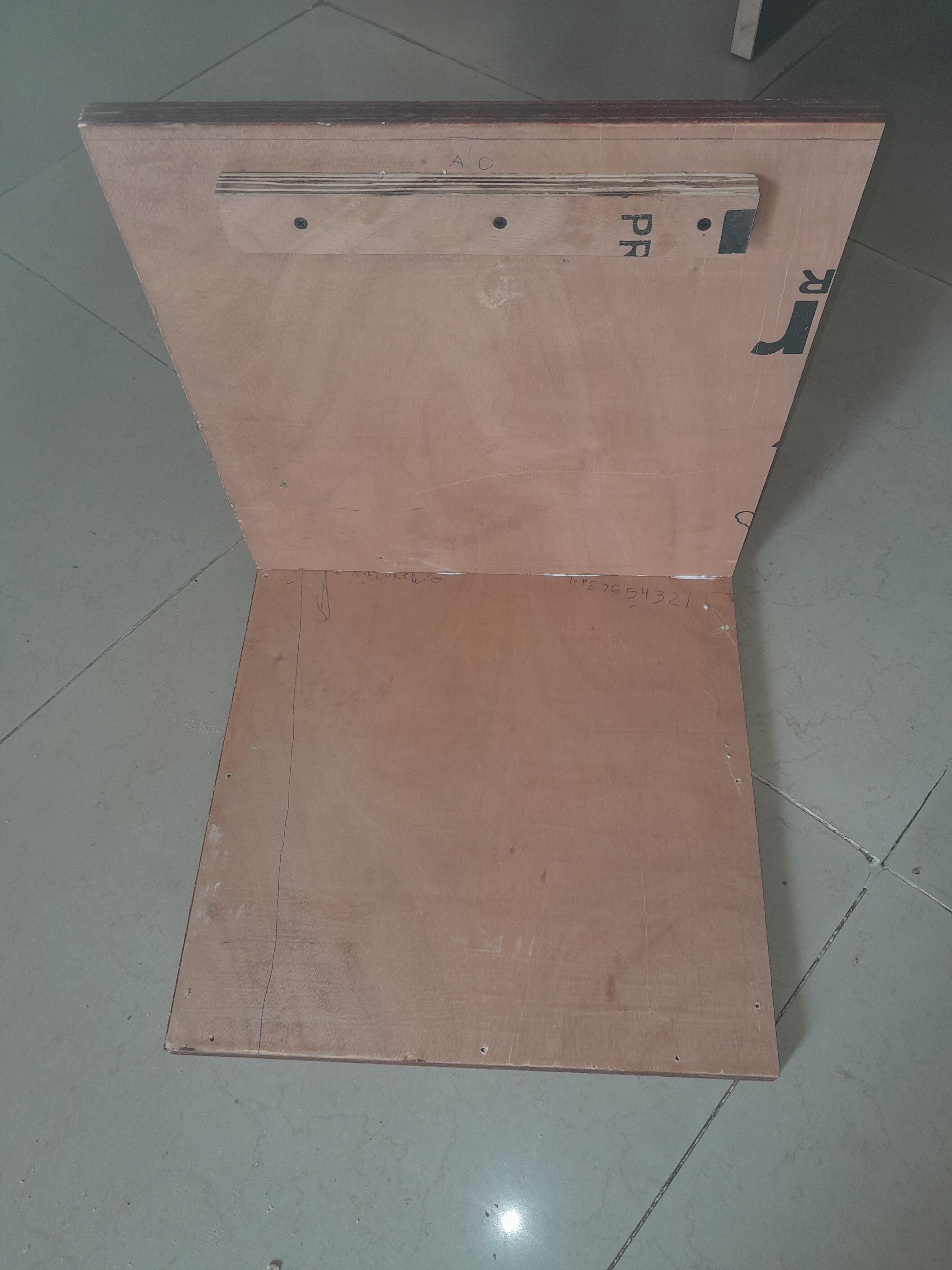 Coffee Table With Stools : 4 Steps - Instructables