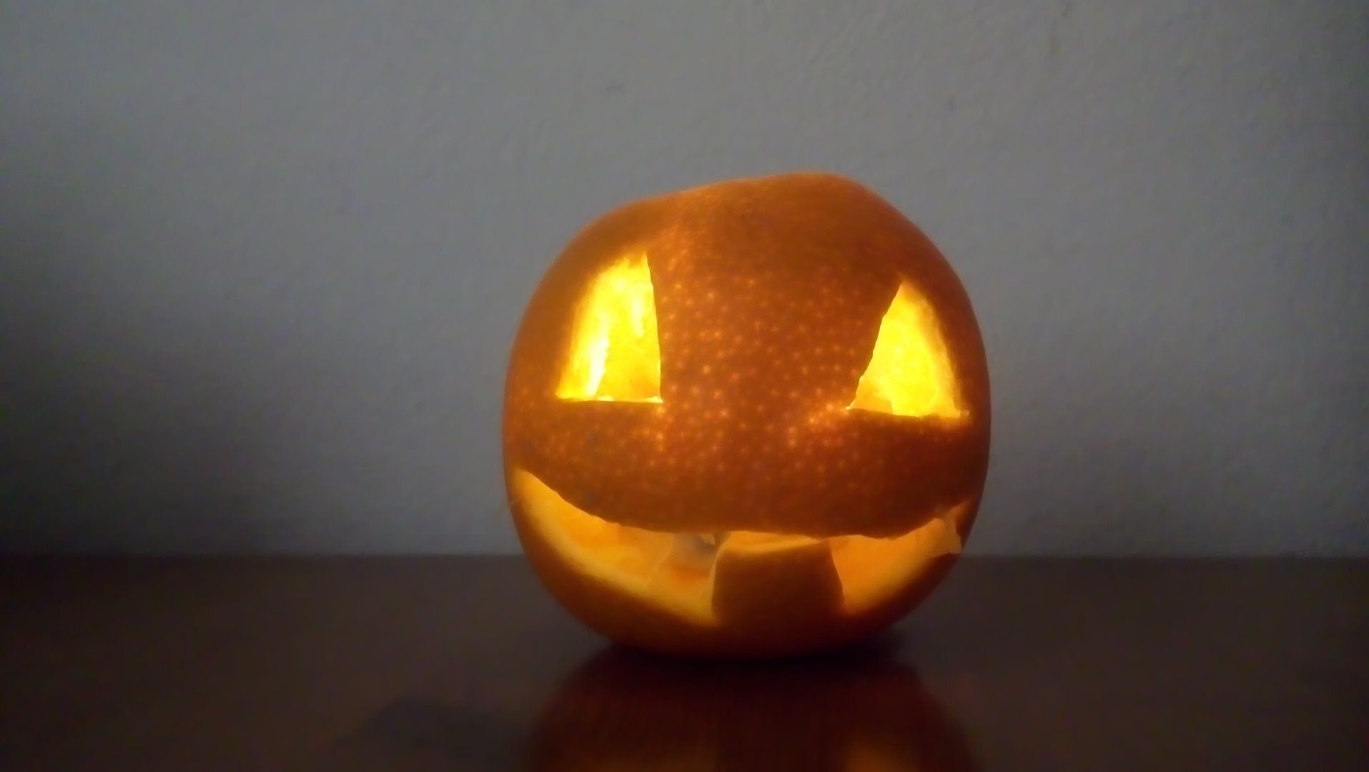 Halloween Orange Scarecrow ENG/CZ : 5 Steps - Instructables