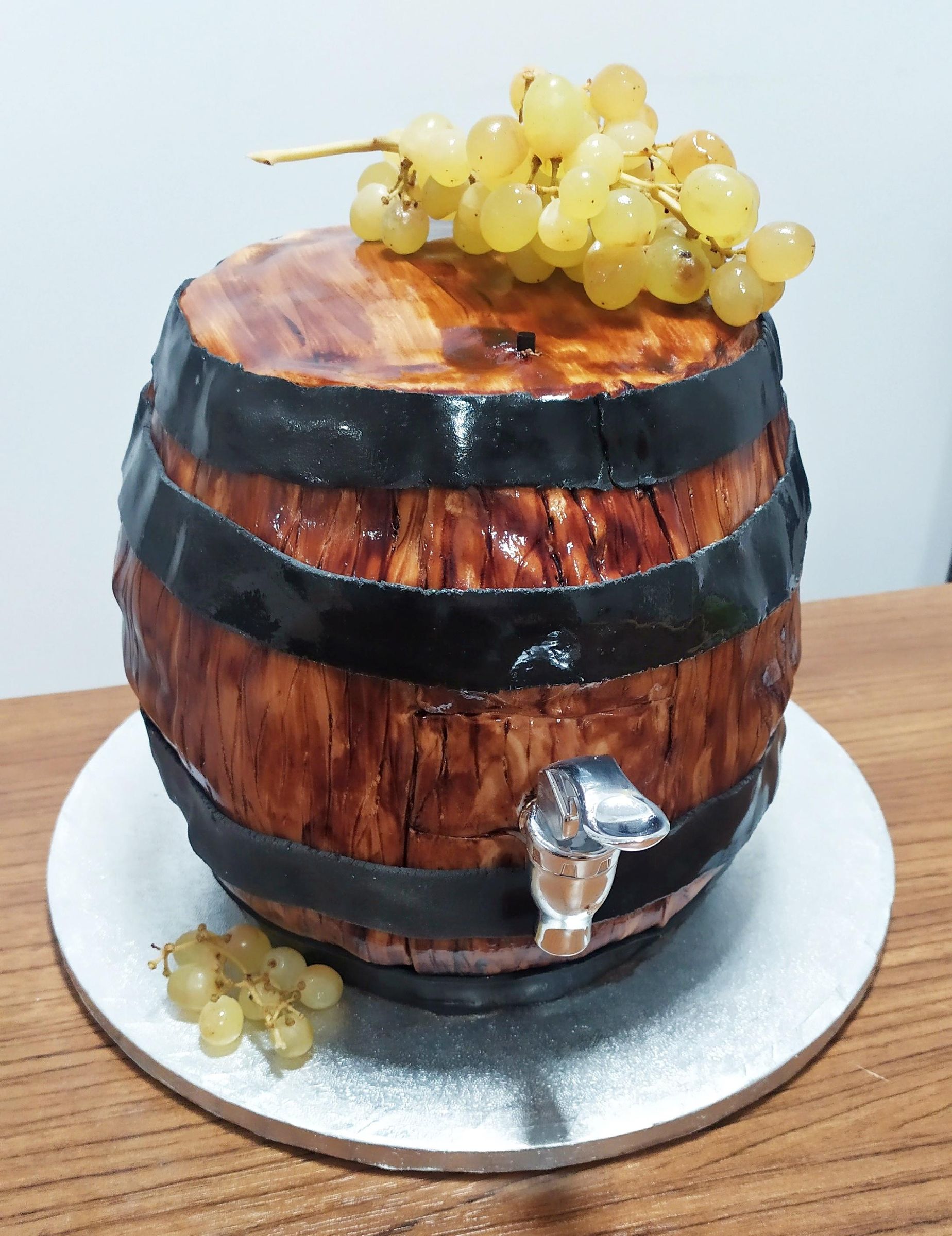 Wine Barrel Cake With a Working Tap : 16 Steps (with Pictures ...