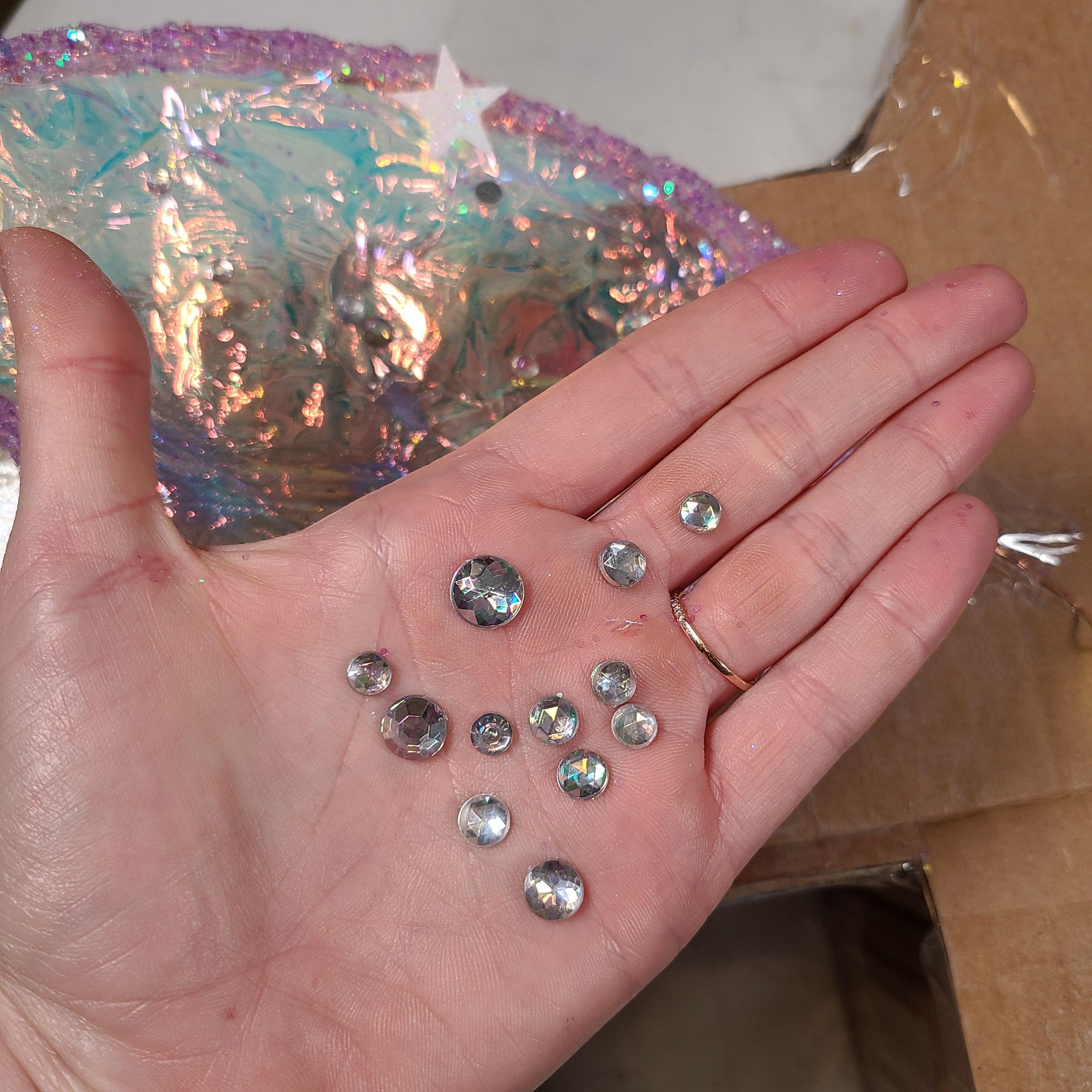 How to Make a Pinata : 19 Steps (with Pictures) - Instructables