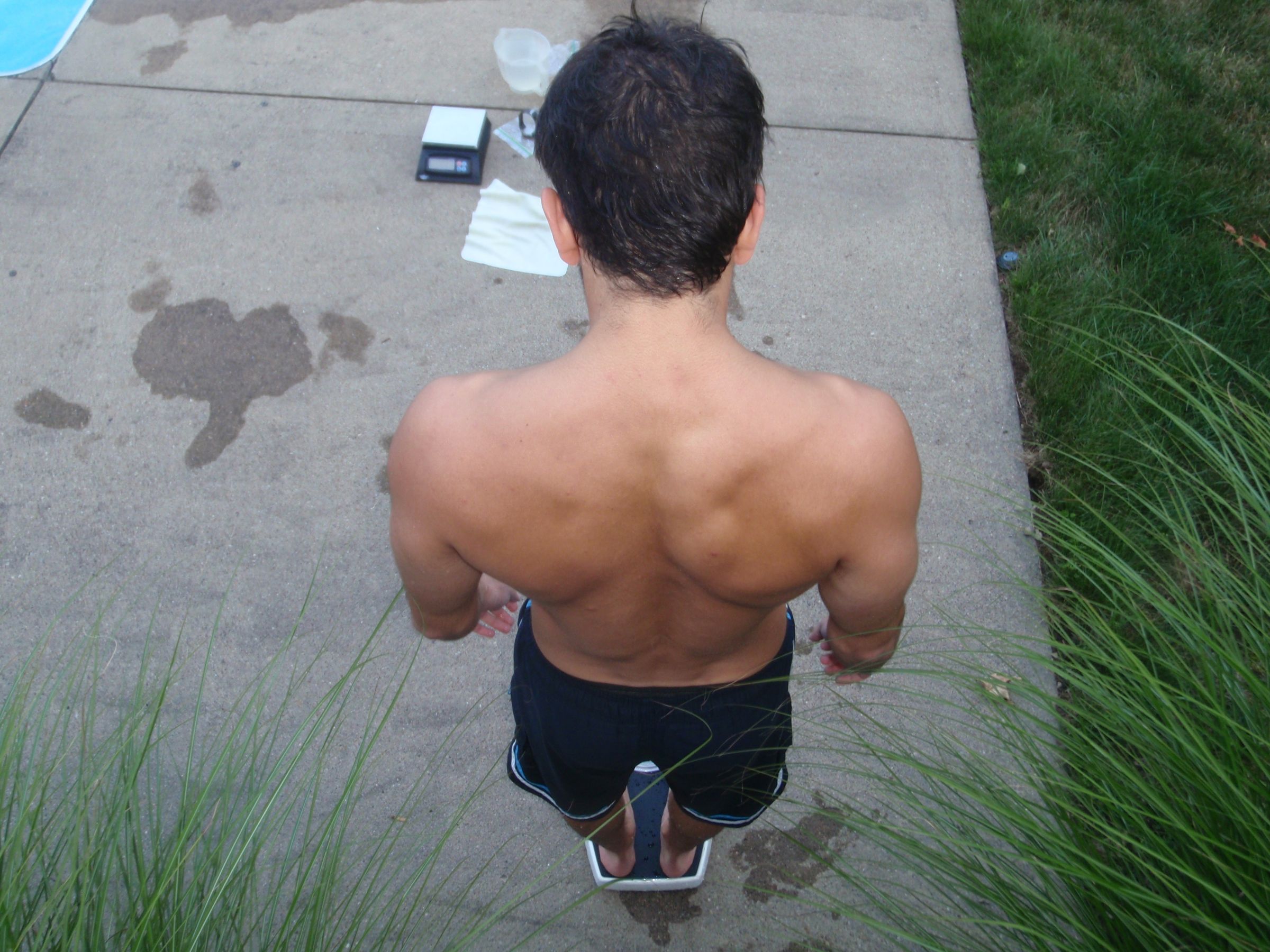 Measure Body Fat % Via Underwater Weighing : 9 Steps - Instructables