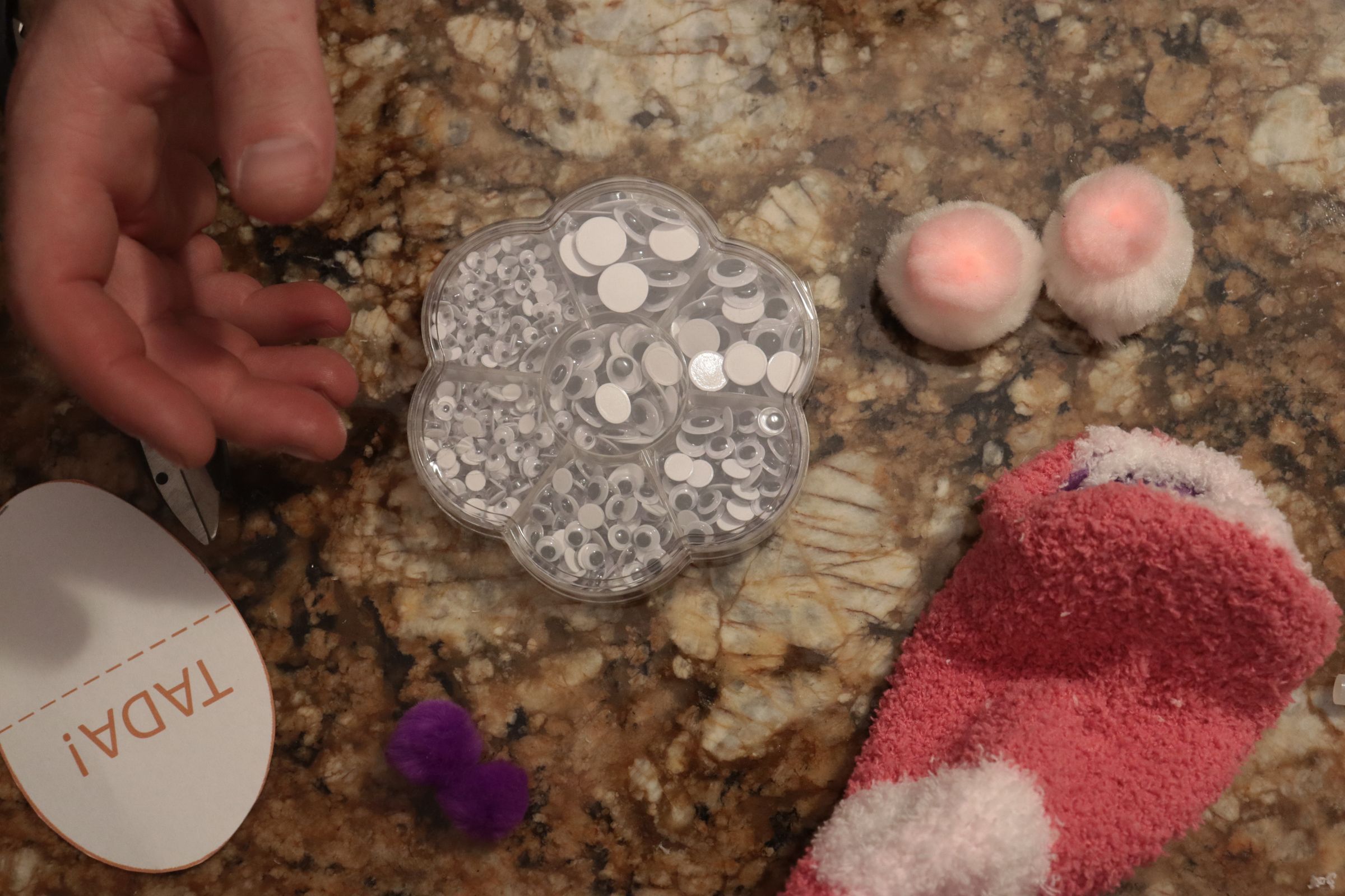 Sock Puppet! : 9 Steps (with Pictures) - Instructables