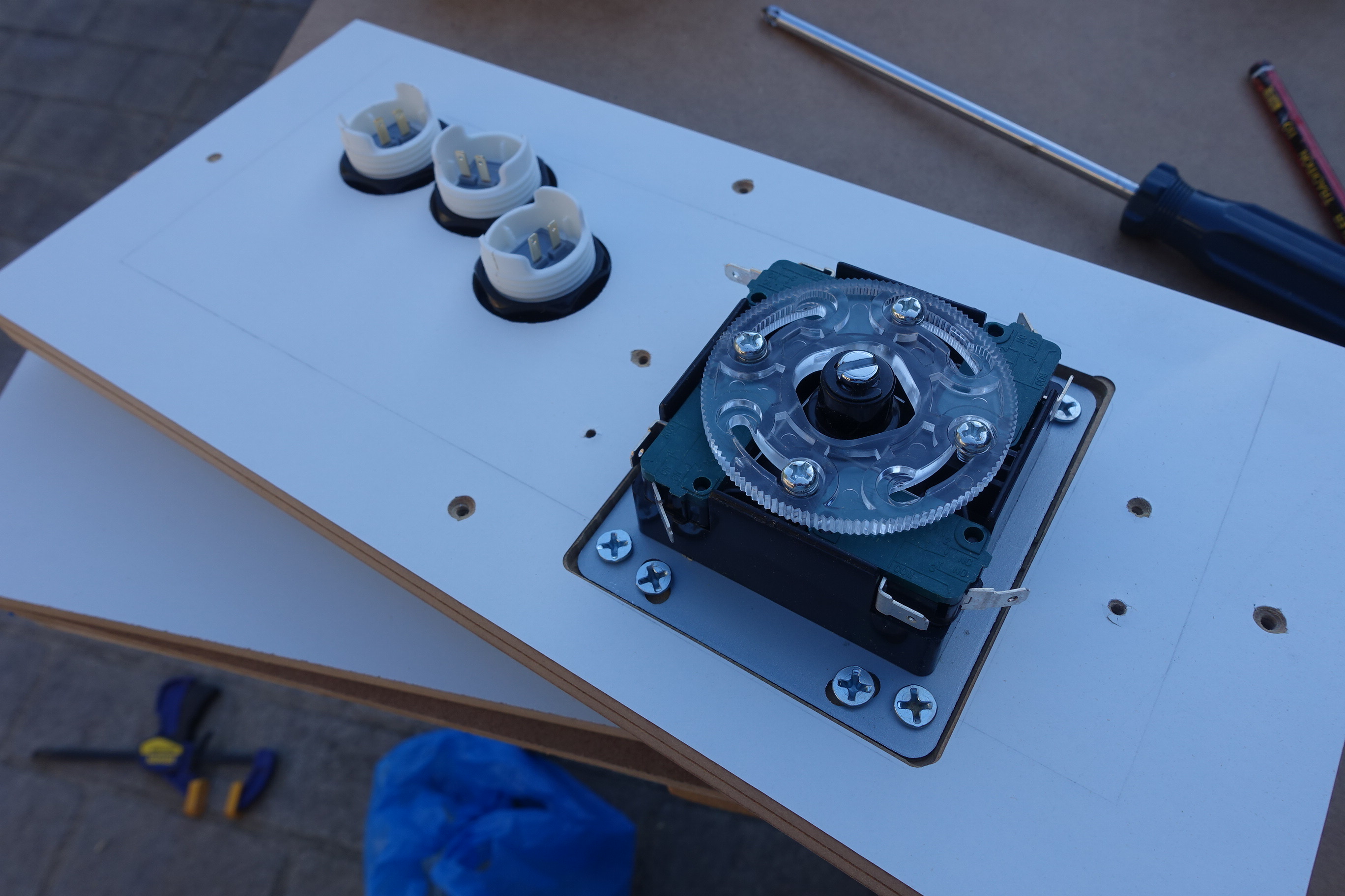 RetroPie Arcade Cabinet (Cocktail Style) : 49 Steps (with Pictures ...