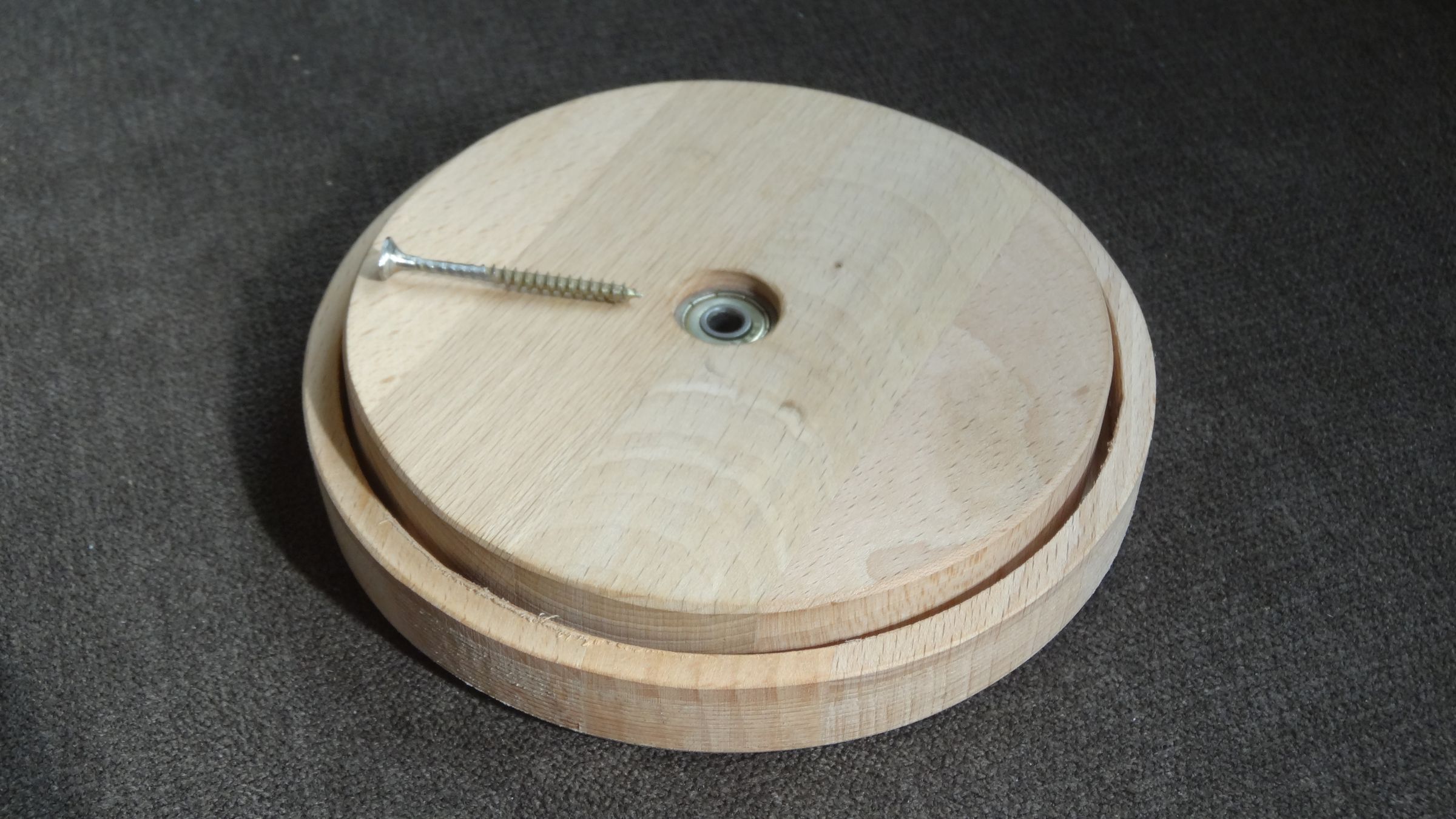 Knit Like a Pro: the Wool Dispenser : 4 Steps (with Pictures ...