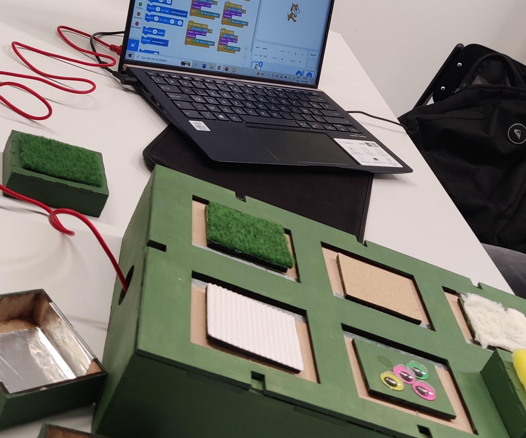 D4E1: Feel 'n Match : 15 Steps - Instructables