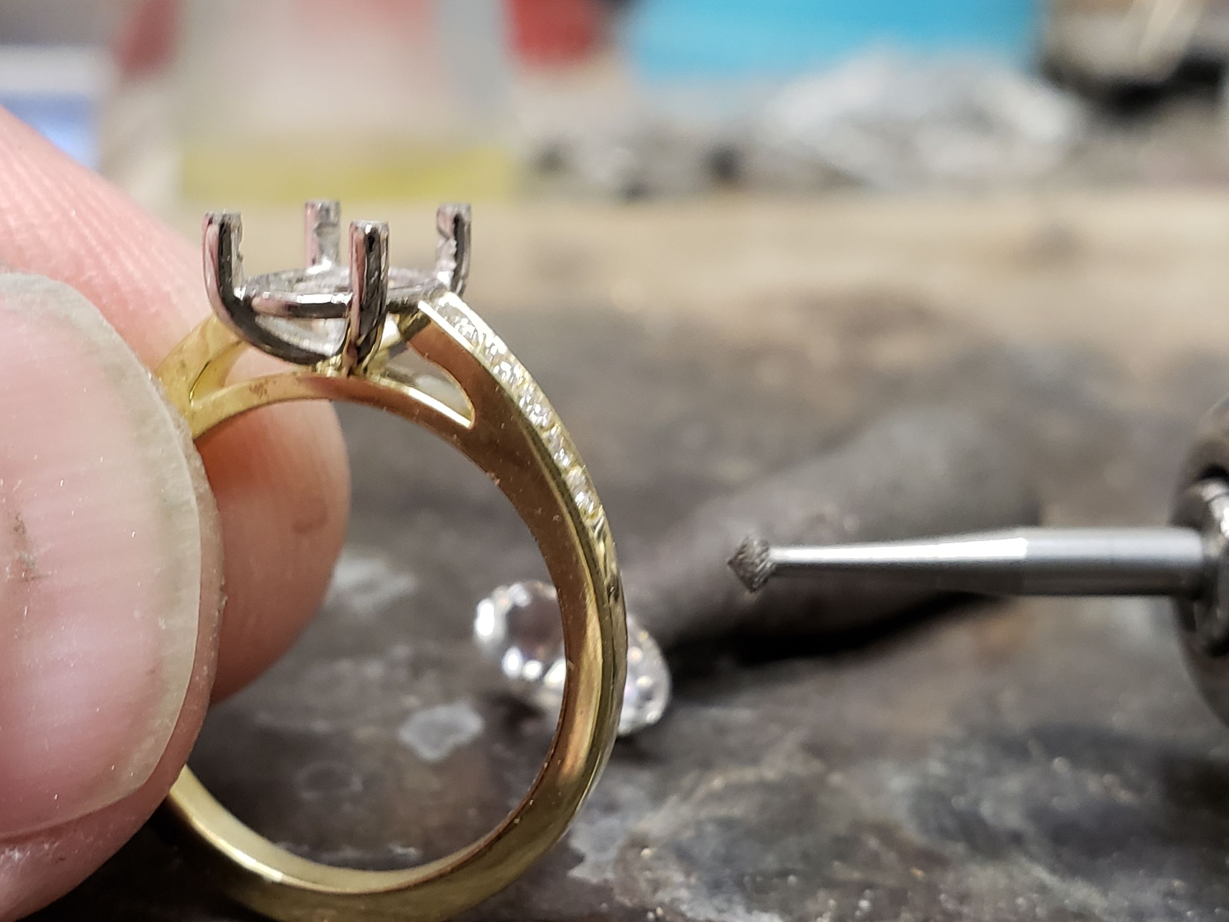 Solitaire Ring With Accent Stones : 5 Steps (with Pictures) - Instructables