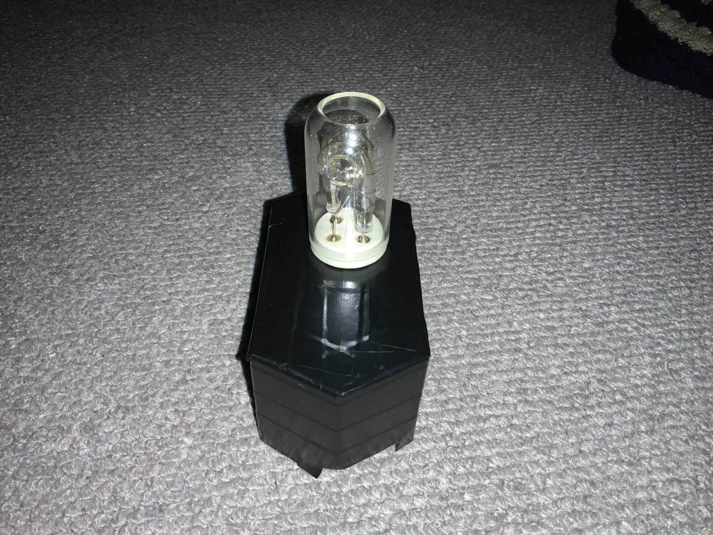Xenon Plasma Lamp + UPDATES! : 6 Steps - Instructables