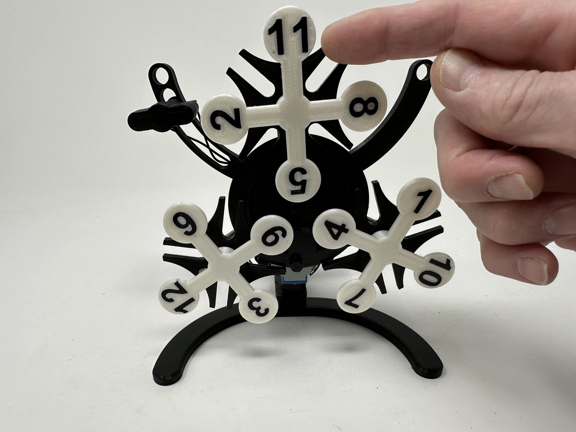 Geneva Clock : 4 Steps (with Pictures) - Instructables