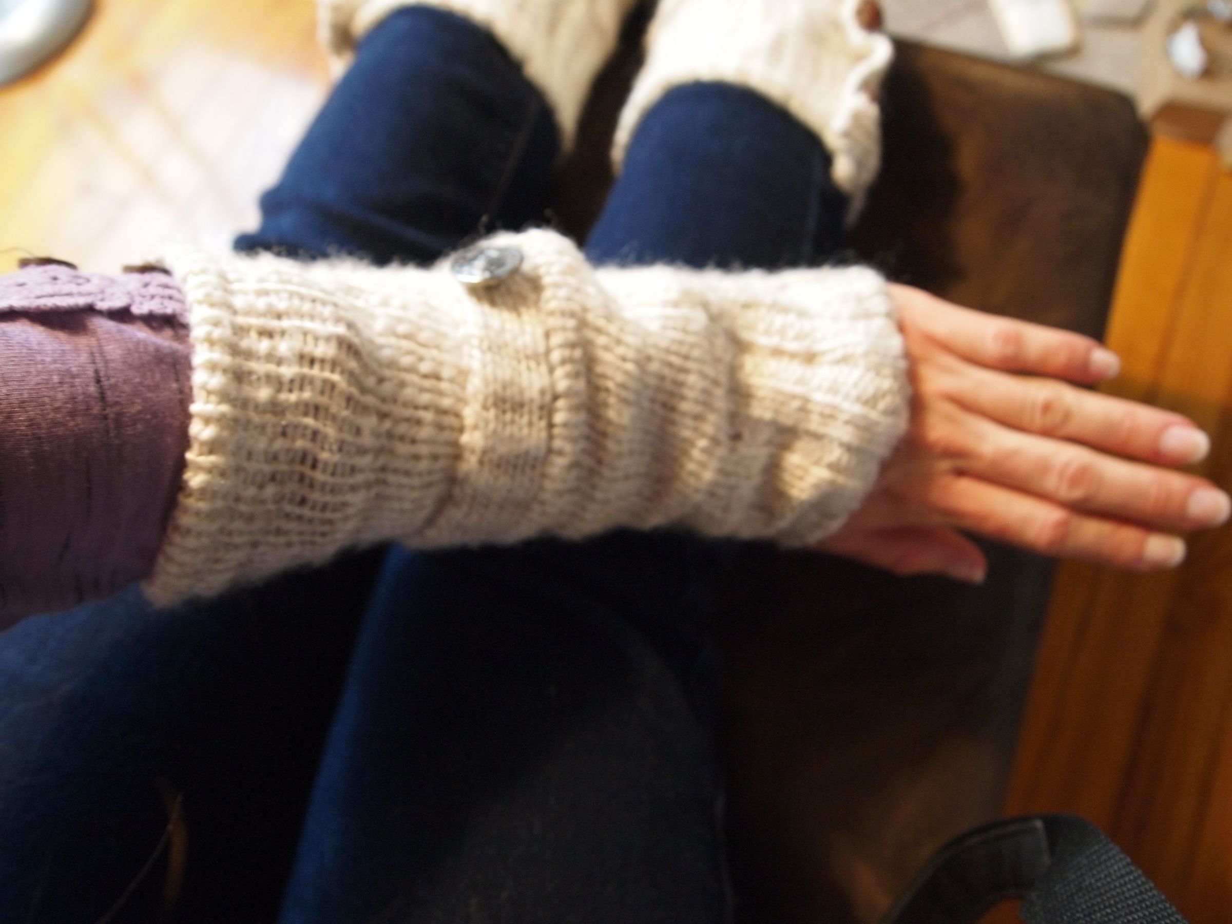 Upcycled Sweater - to Arm/Leg Warmers W/Phone Pocket : 6 Steps (with ...
