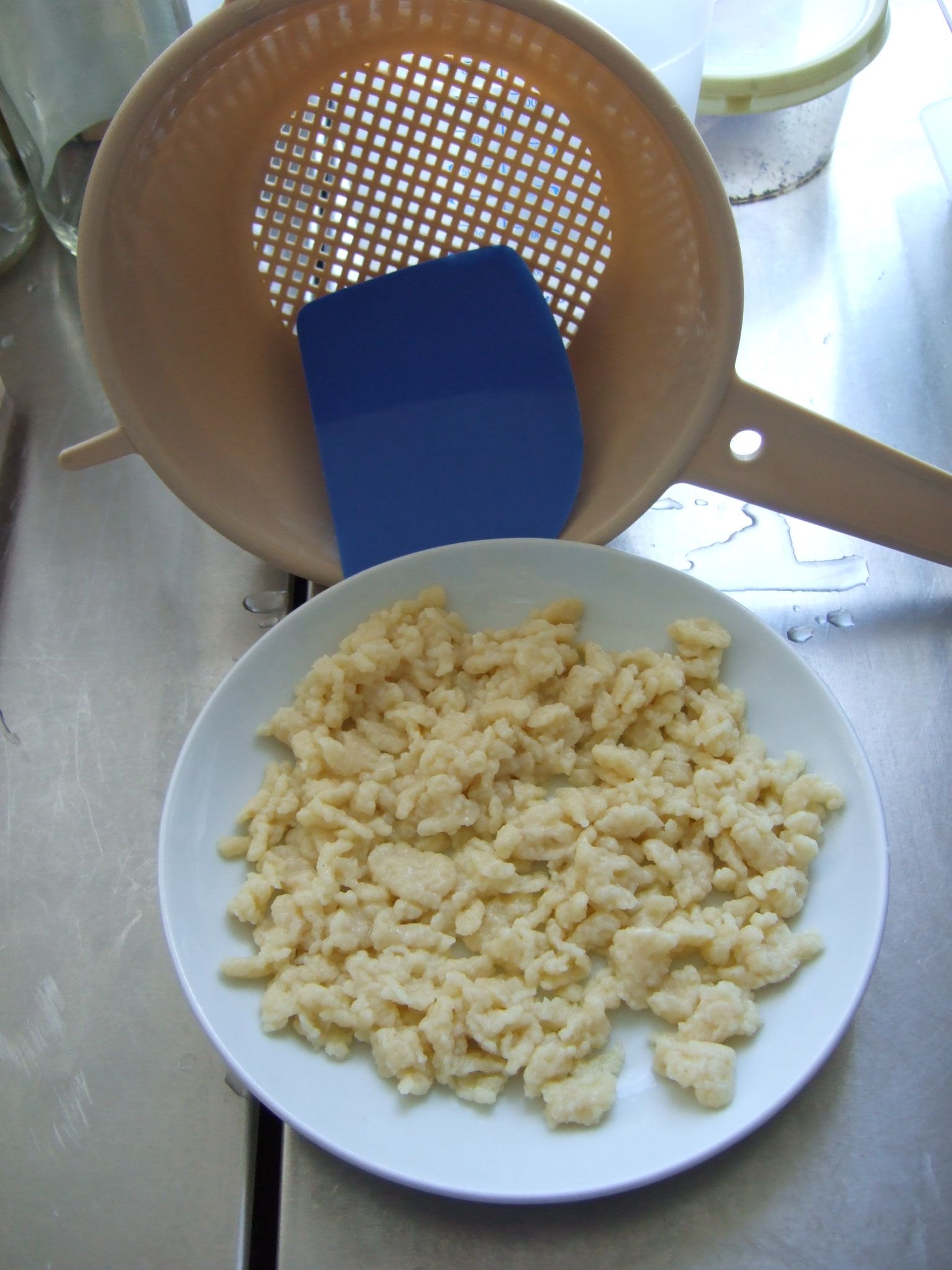 Three Ways to Make Spaetzle : 8 Steps (with Pictures) - Instructables