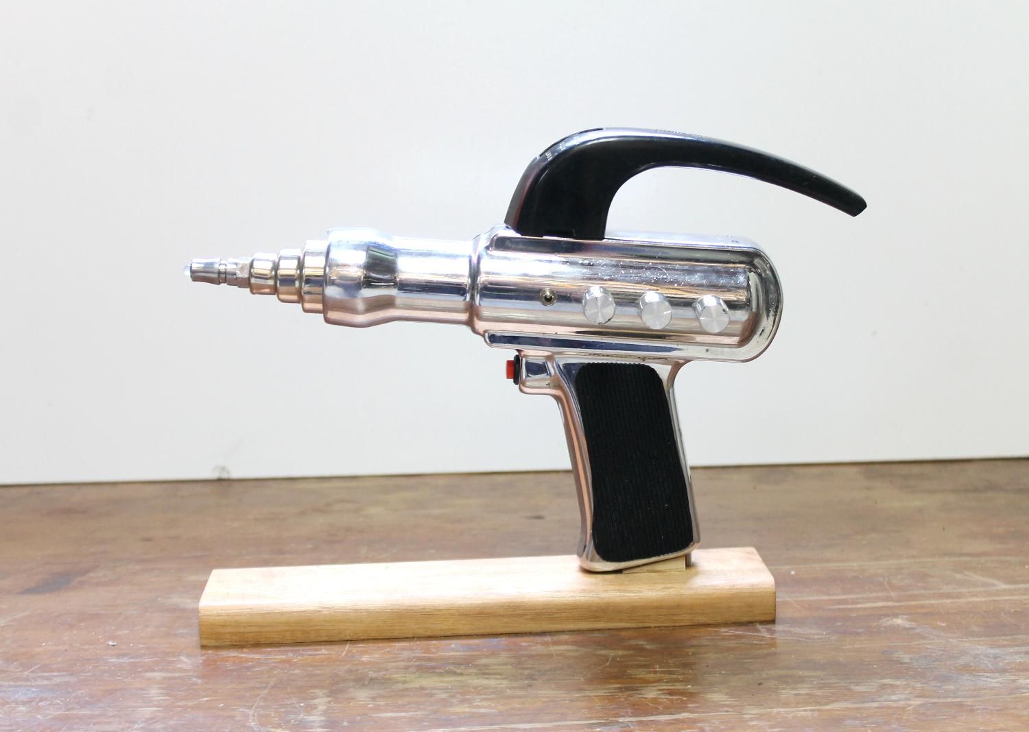 Build a Ray Gun With Sound Effects : 14 Steps (with Pictures ...