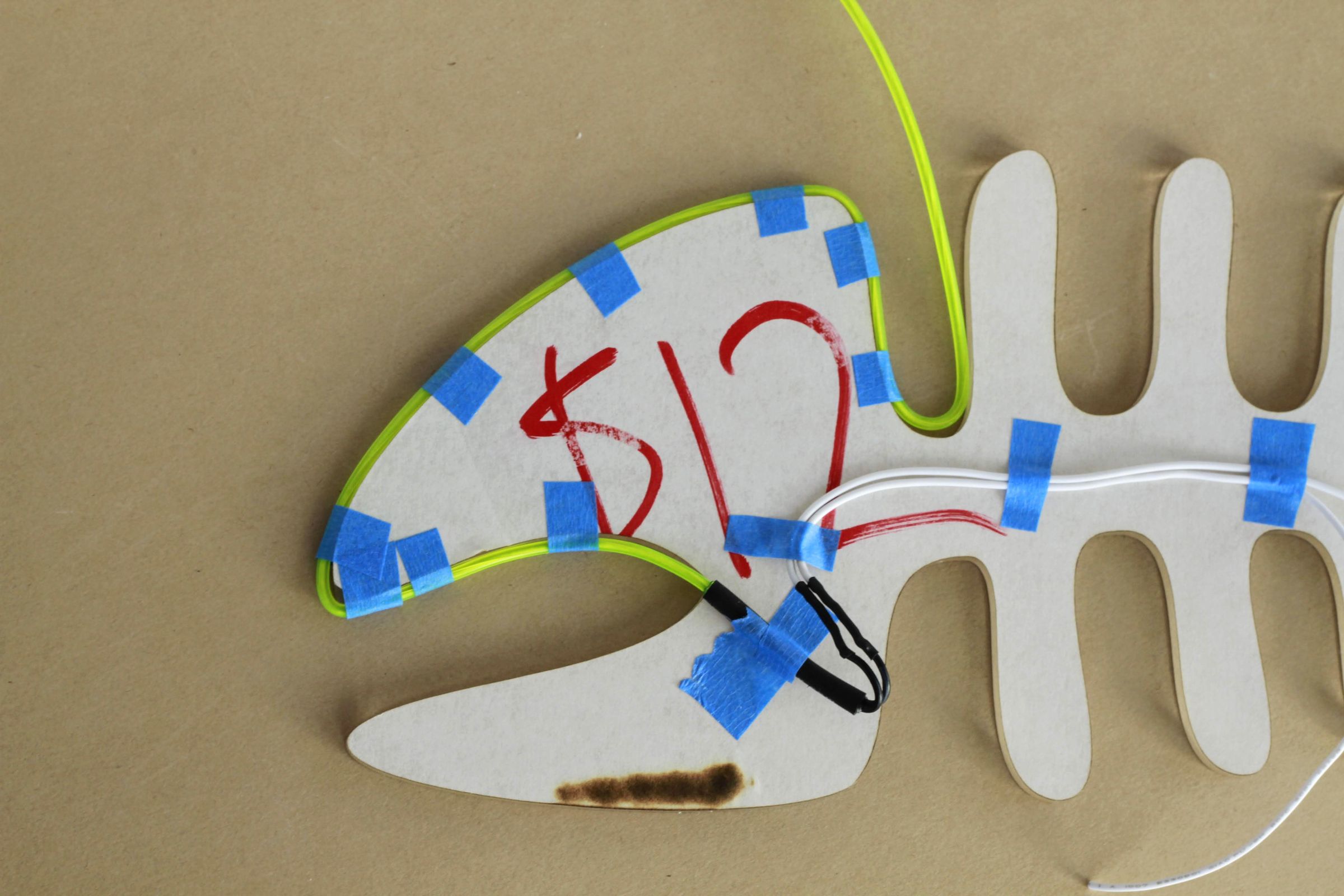 EL Wire Fish With LED Eyes : 13 Steps (with Pictures) - Instructables