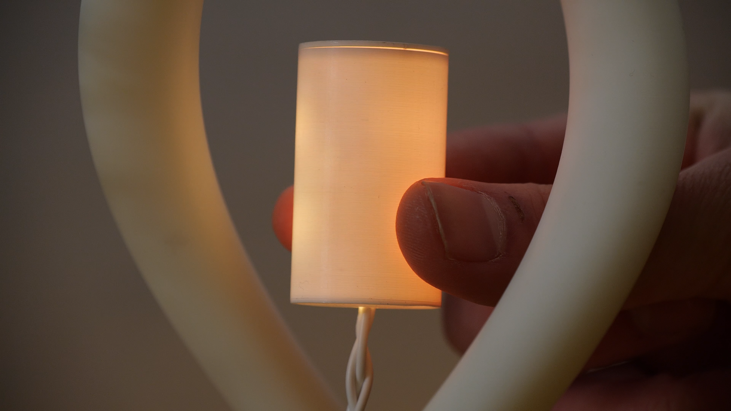 Magnetic Levitating Lamp : 7 Steps (with Pictures) - Instructables