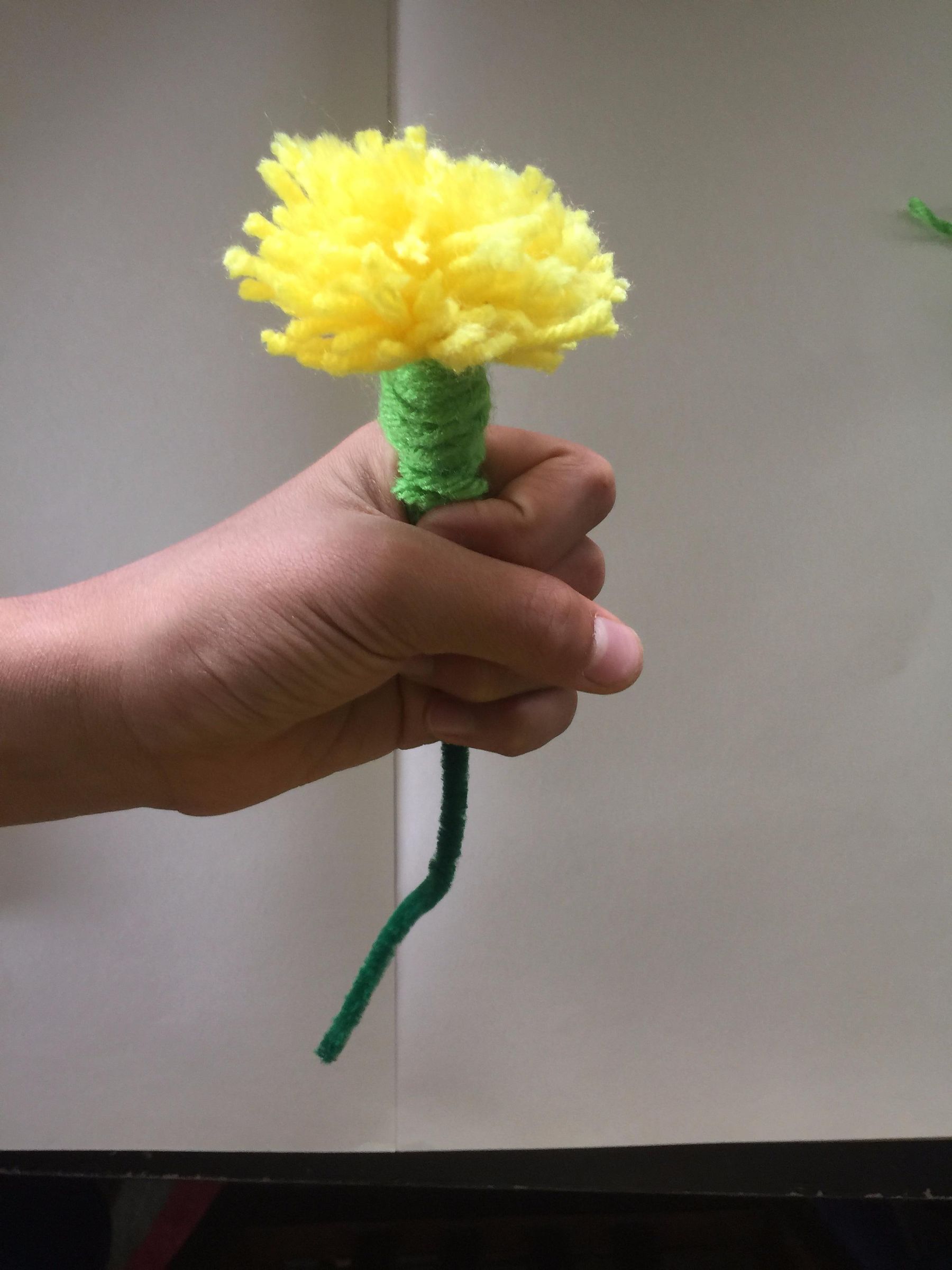 Yarn Flowers : 5 Steps - Instructables