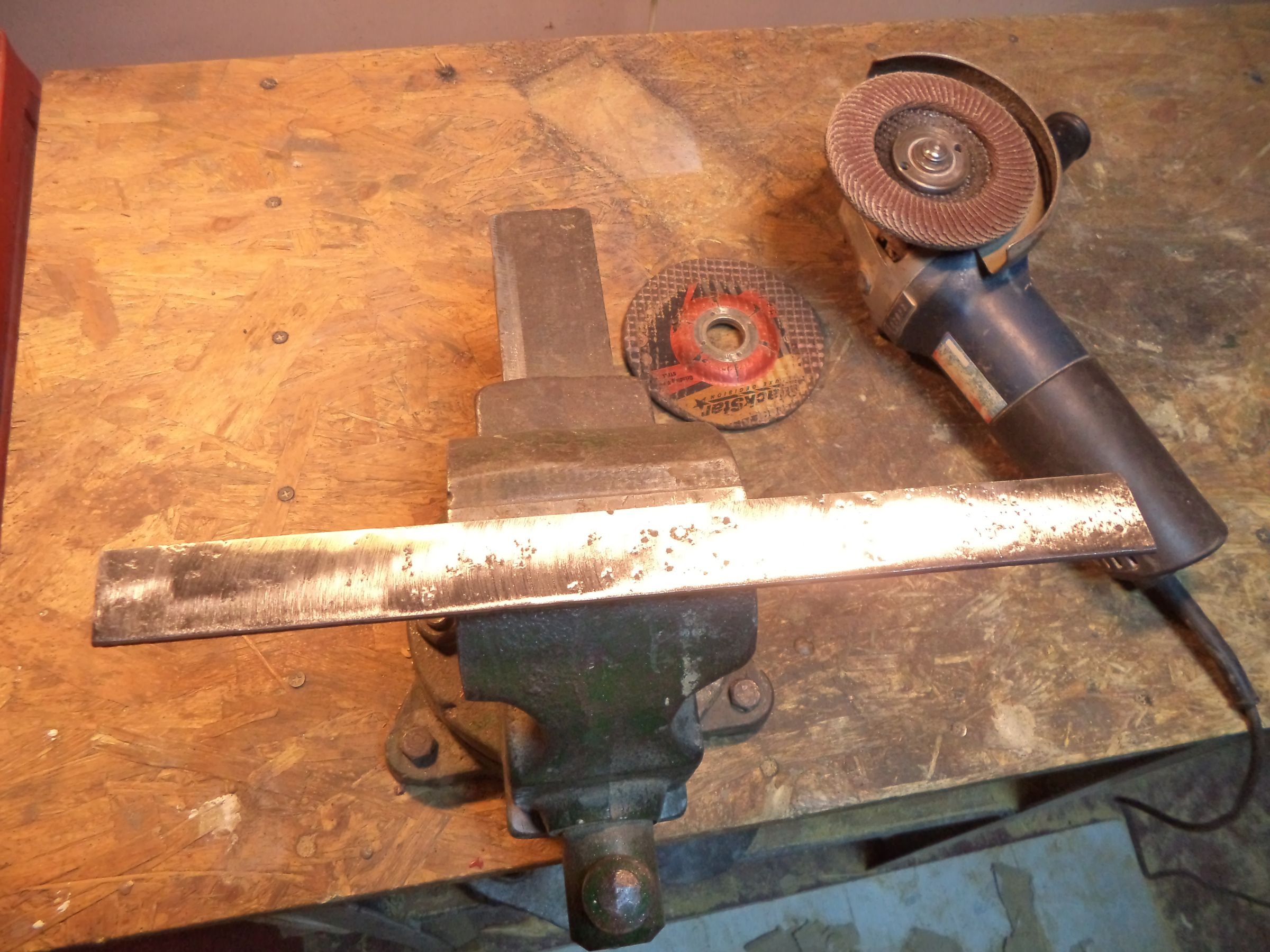 Guillotine Not Only Paper Cutter : 40 Steps (with Pictures) - Instructables