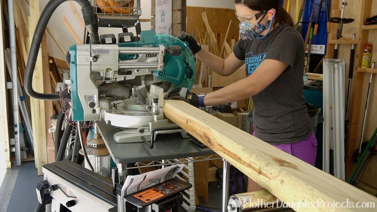 How to Use Landscape Timbers to Make an Outdoor Table : 4 Steps (with ...