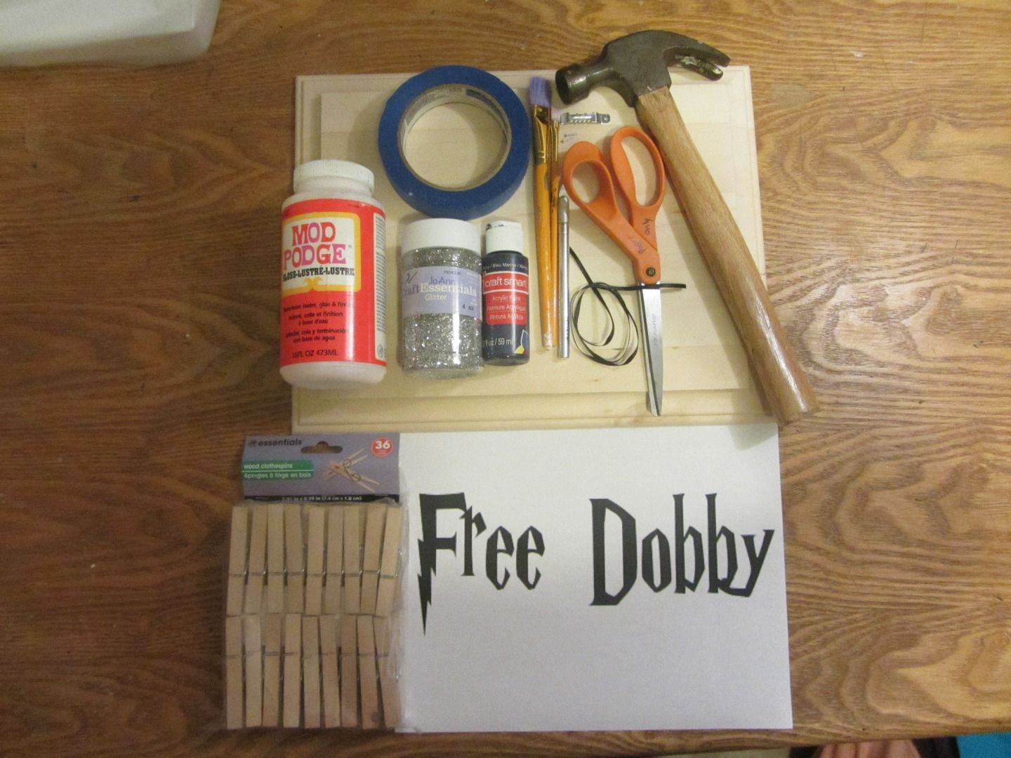 Free Dobby Sock Hanger : 8 Steps (with Pictures) - Instructables