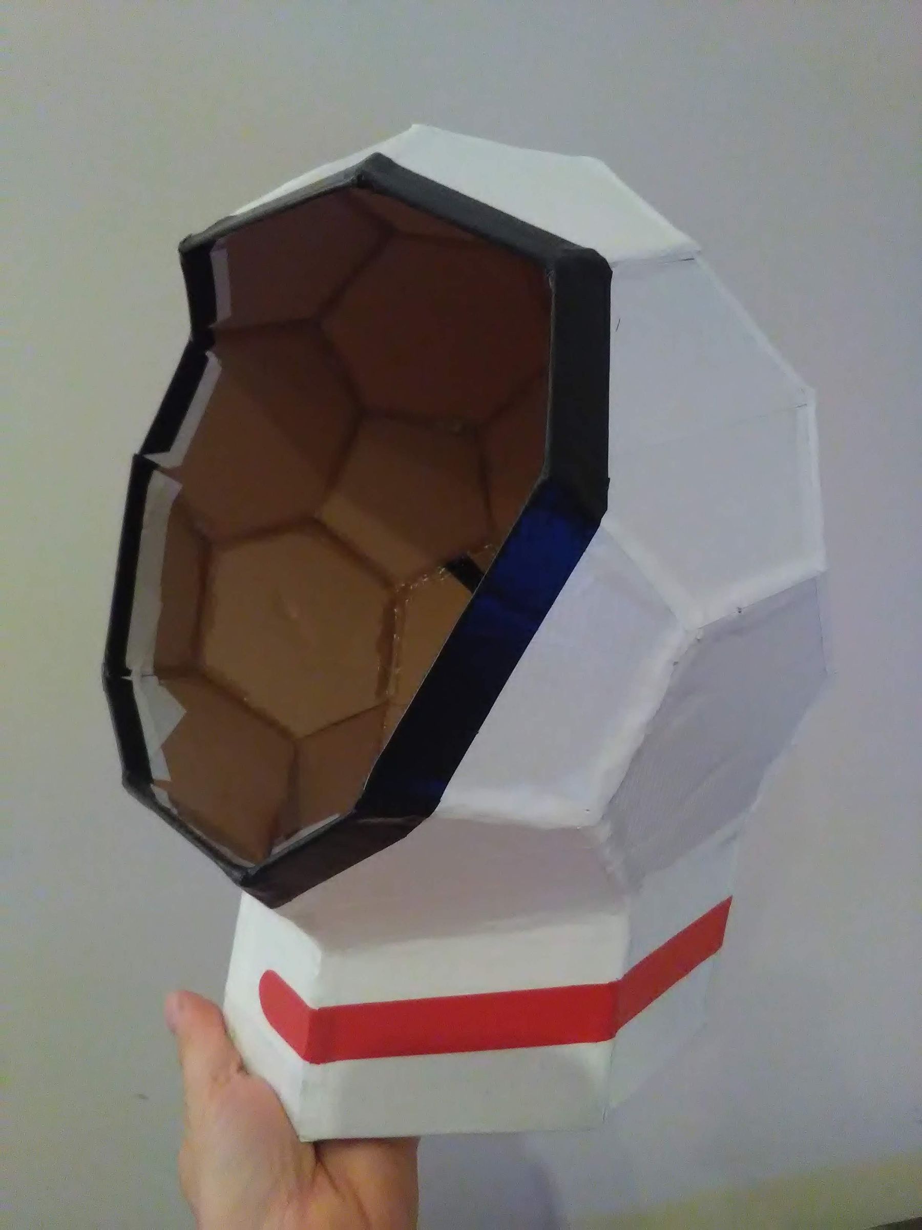 Low Cost Astronaut Helmet : 9 Steps (with Pictures) - Instructables